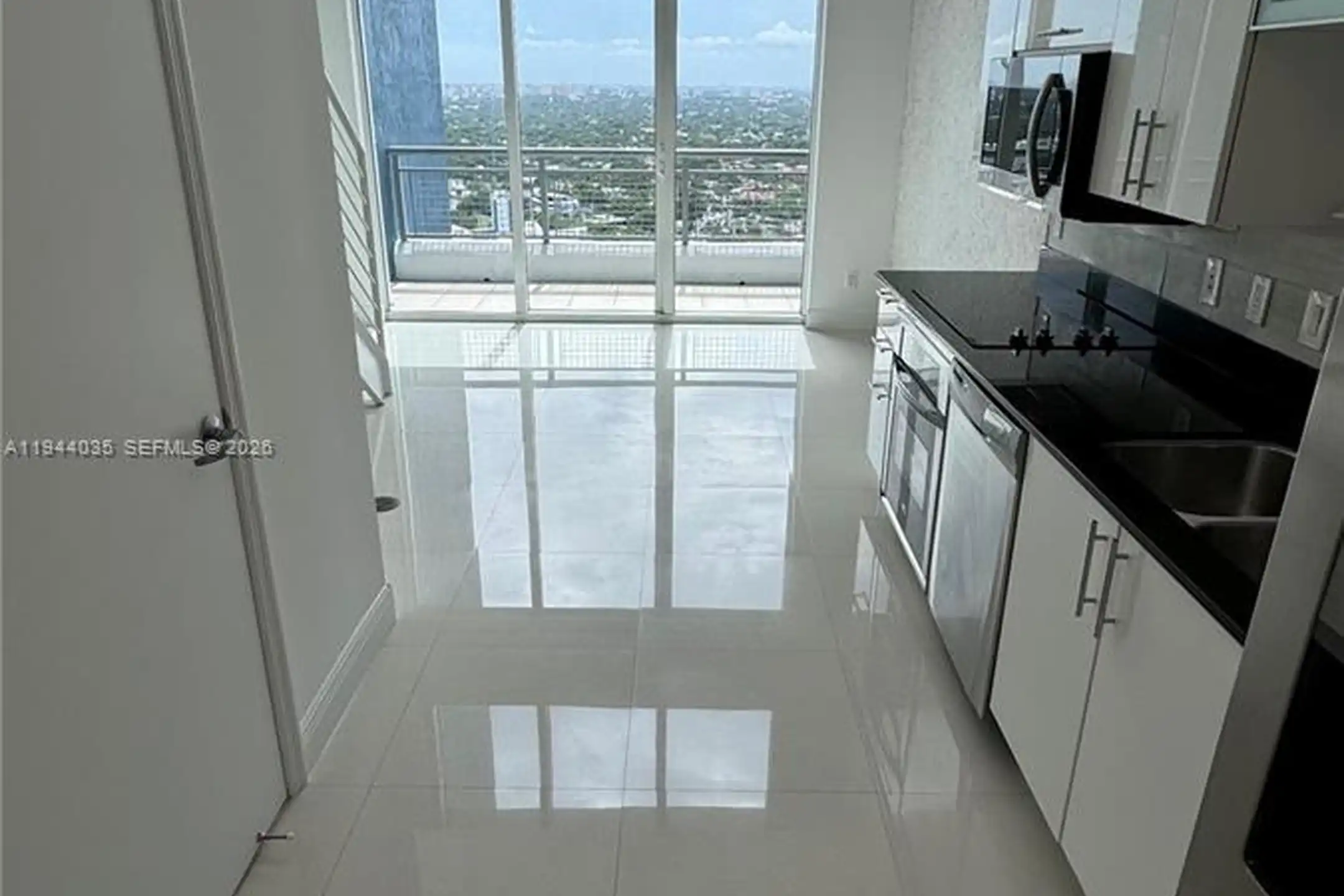 60 SW 13th St unit 3015 - Miami, FL 33130 | ApartmentGuide.com