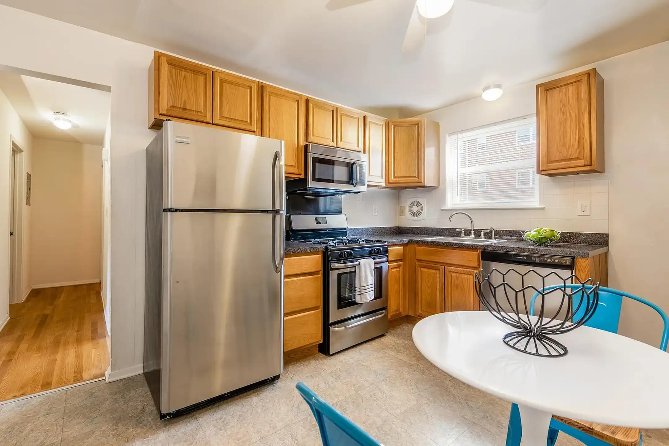 Meadow View Apartments - Highland Park, NJ 08904 | ApartmentGuide.com