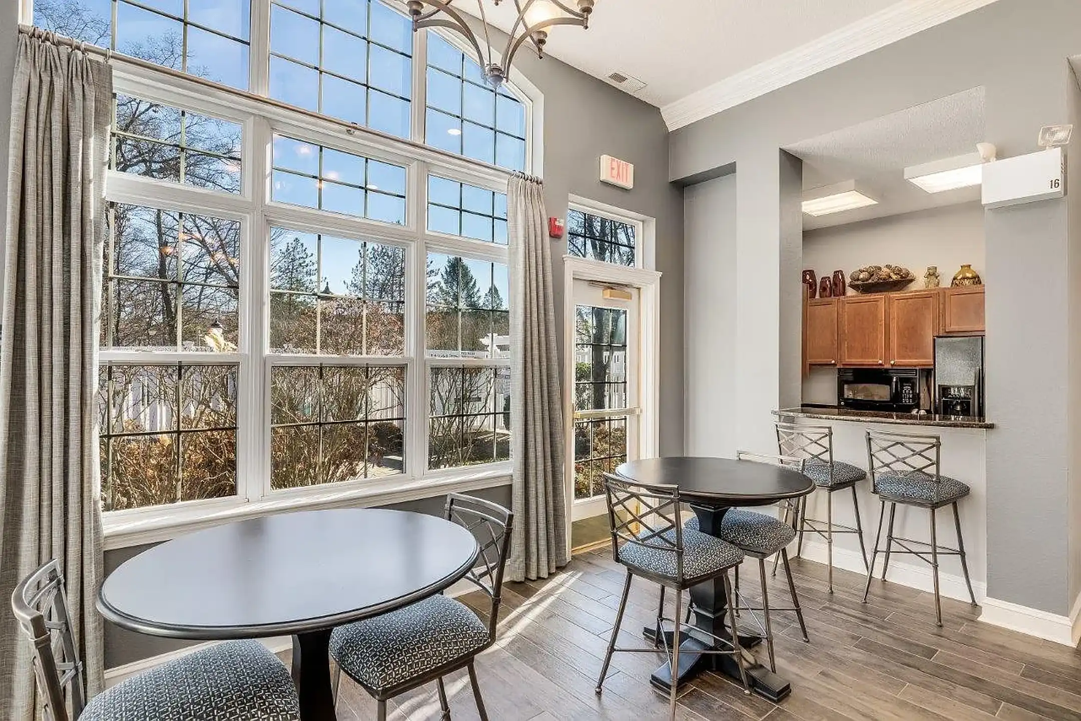 Cumberland Crossing - Cumberland, RI 02864 | ApartmentGuide.com