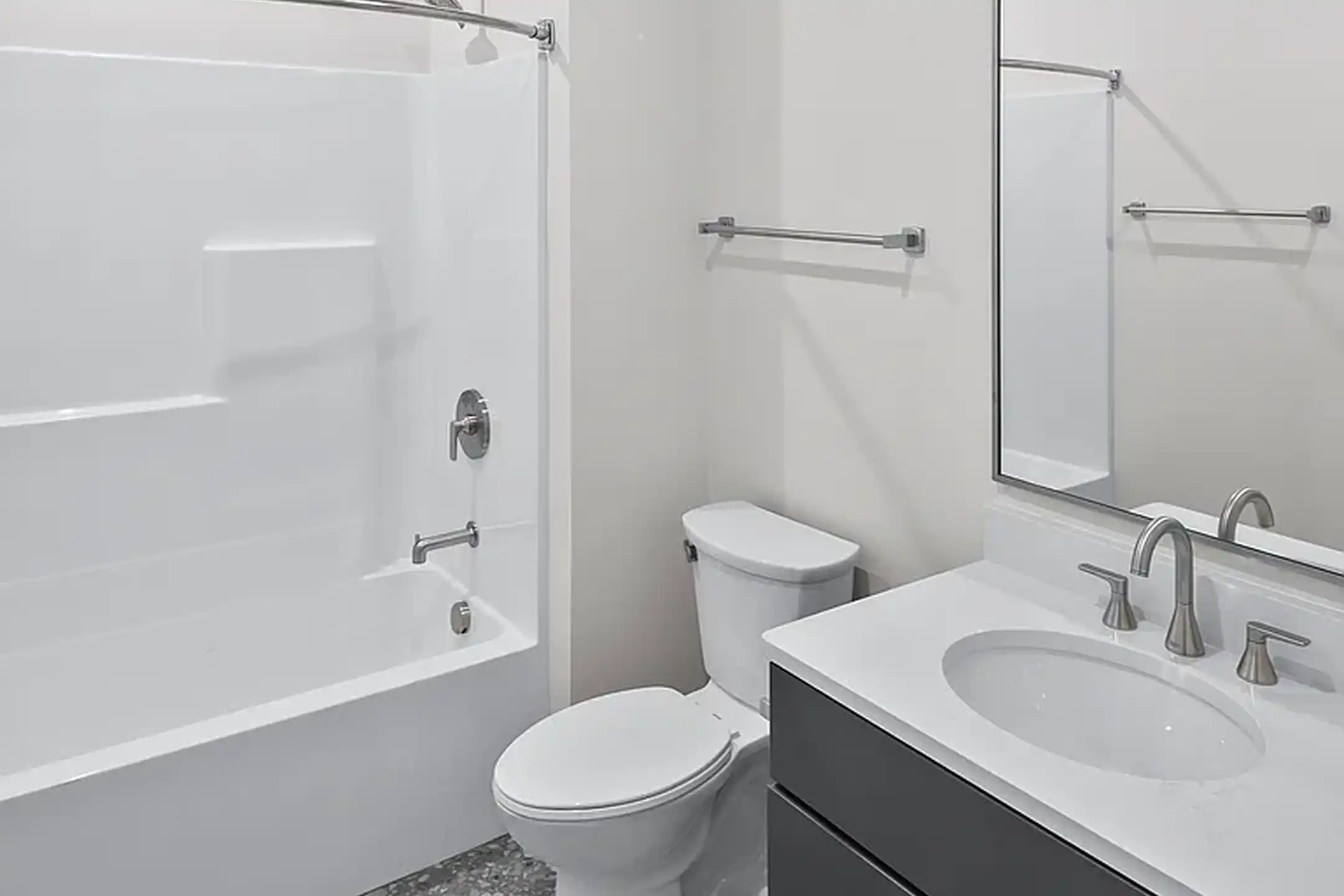 Flats at Carriage Commons - Traverse City, MI 49686 | ApartmentGuide.com