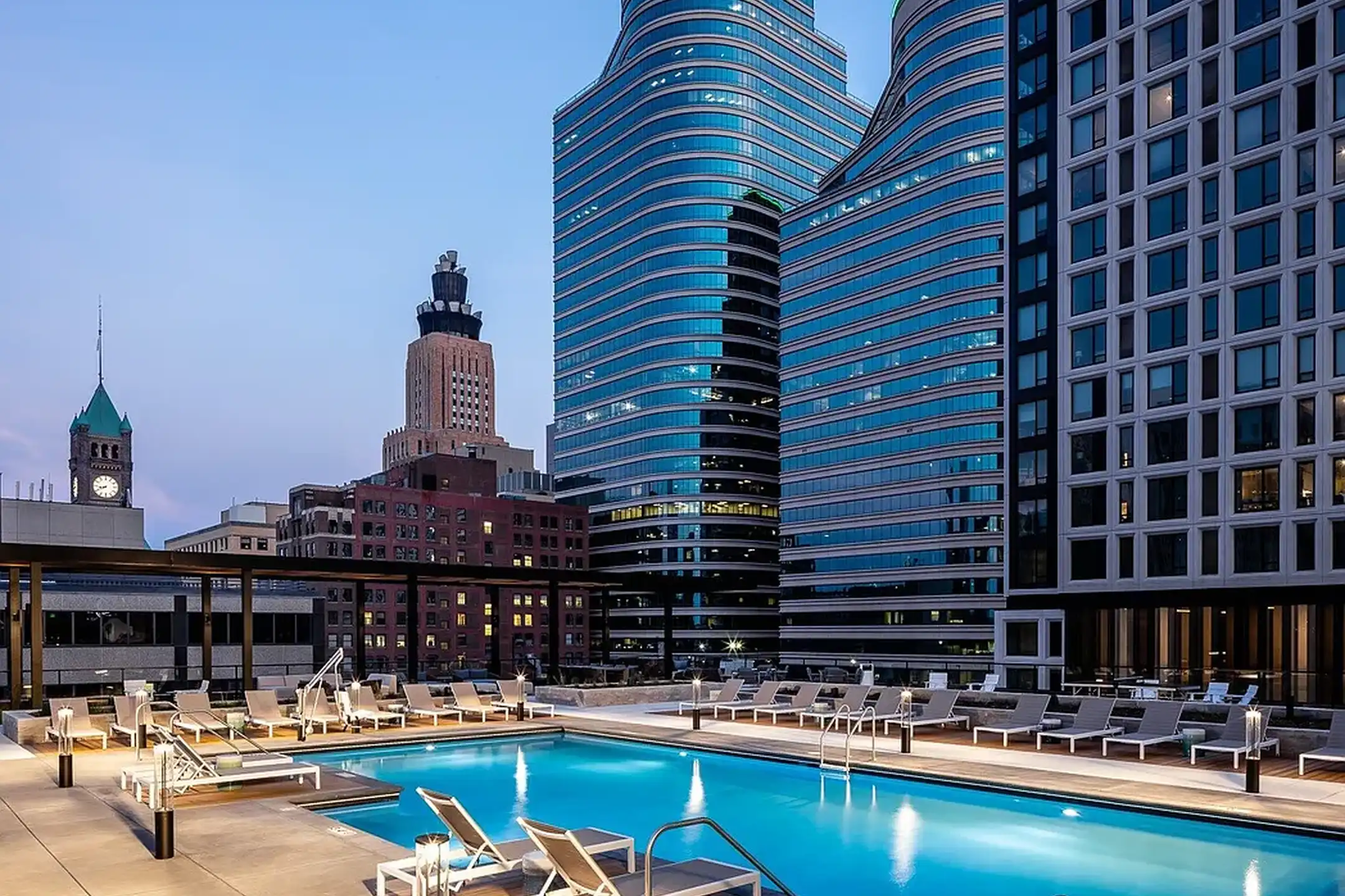365 Nicollet - Minneapolis, MN 55401 | ApartmentGuide.com