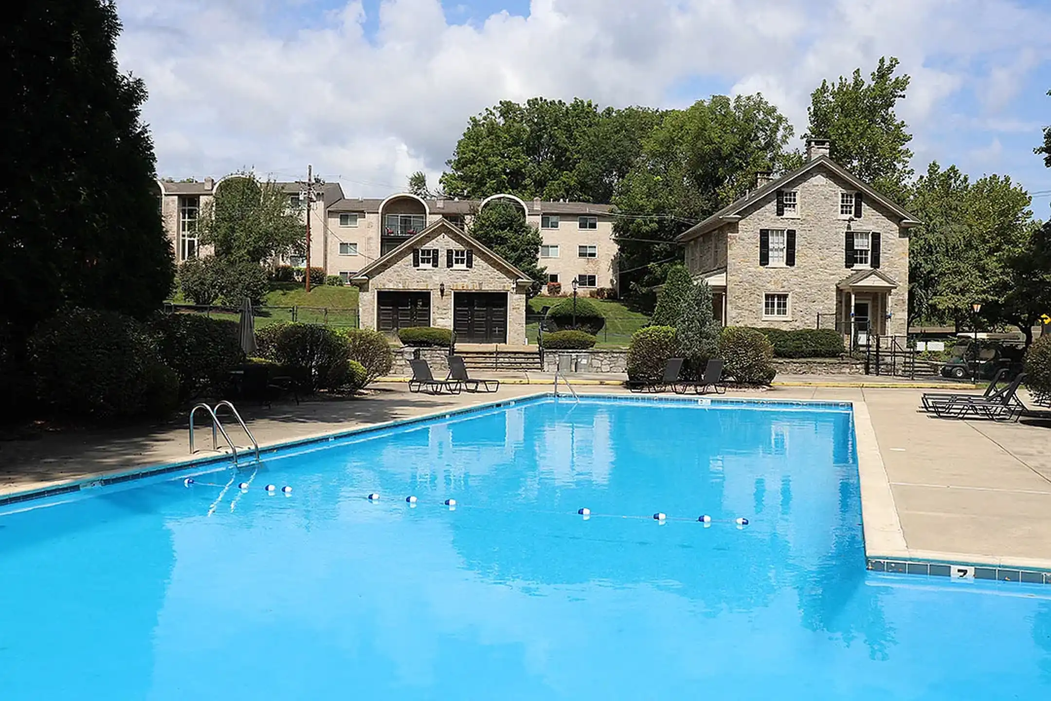 Wynnewood Park Apartments - Wyomissing, PA 19610 | ApartmentGuide.com