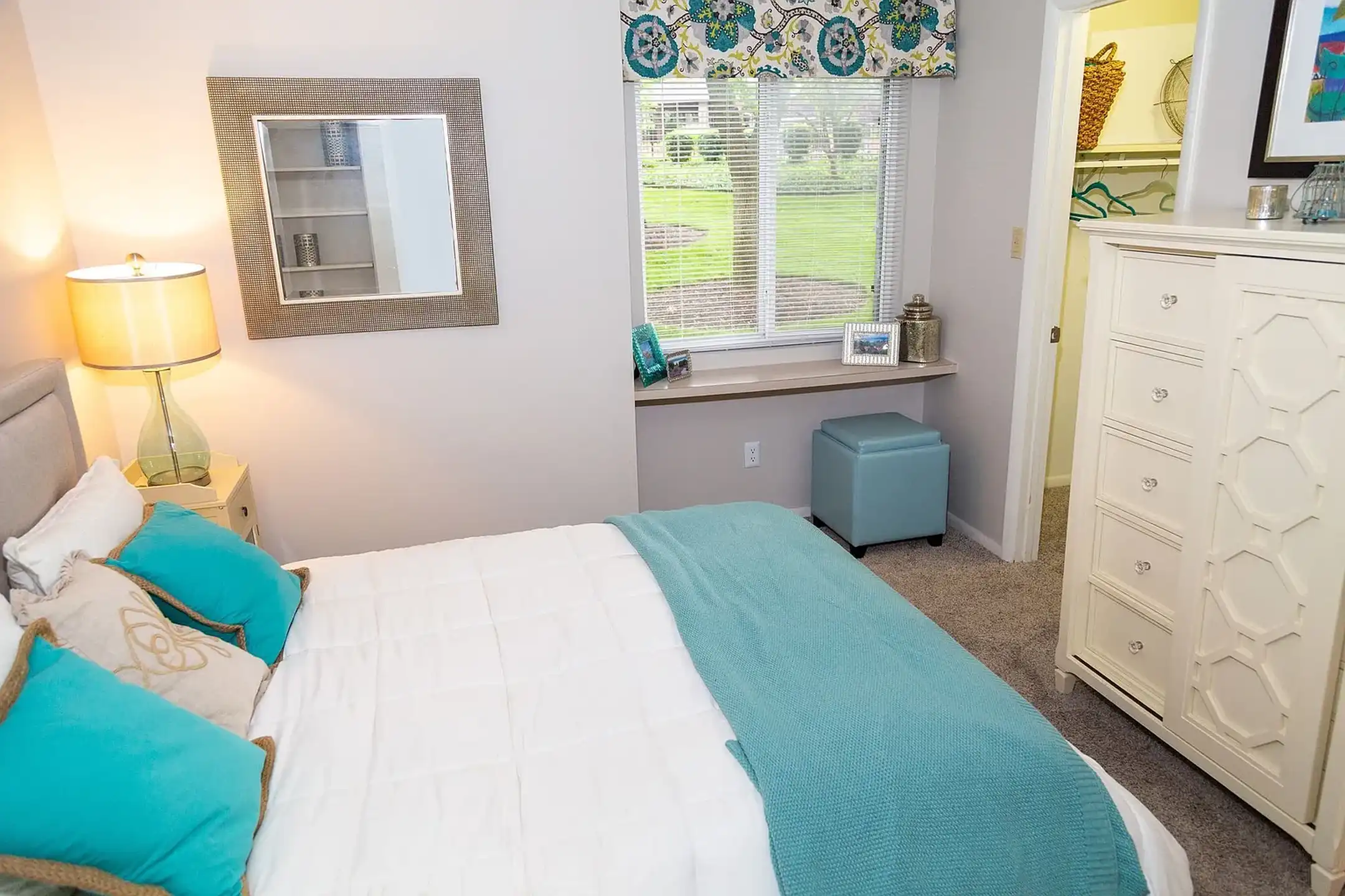 Sunbrook Apartments - Saint Charles, MO 63301 | ApartmentGuide.com