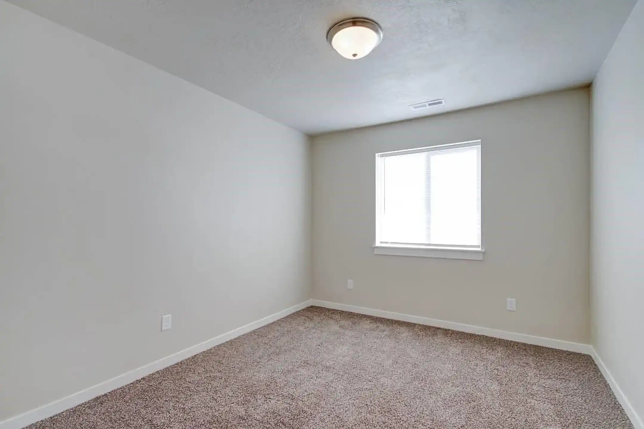 Initial Point Apartments - Kuna, ID 83634 | ApartmentGuide.com