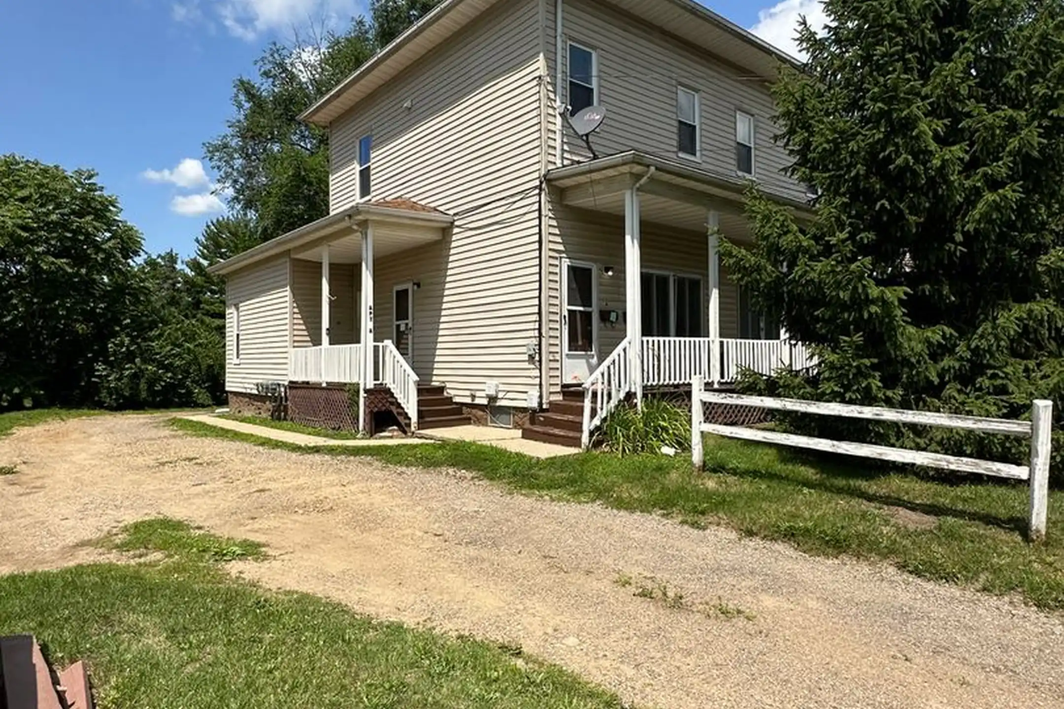 504 N State St unit Apt #A - Lower Left Side - Jackson, MI 49201 ...