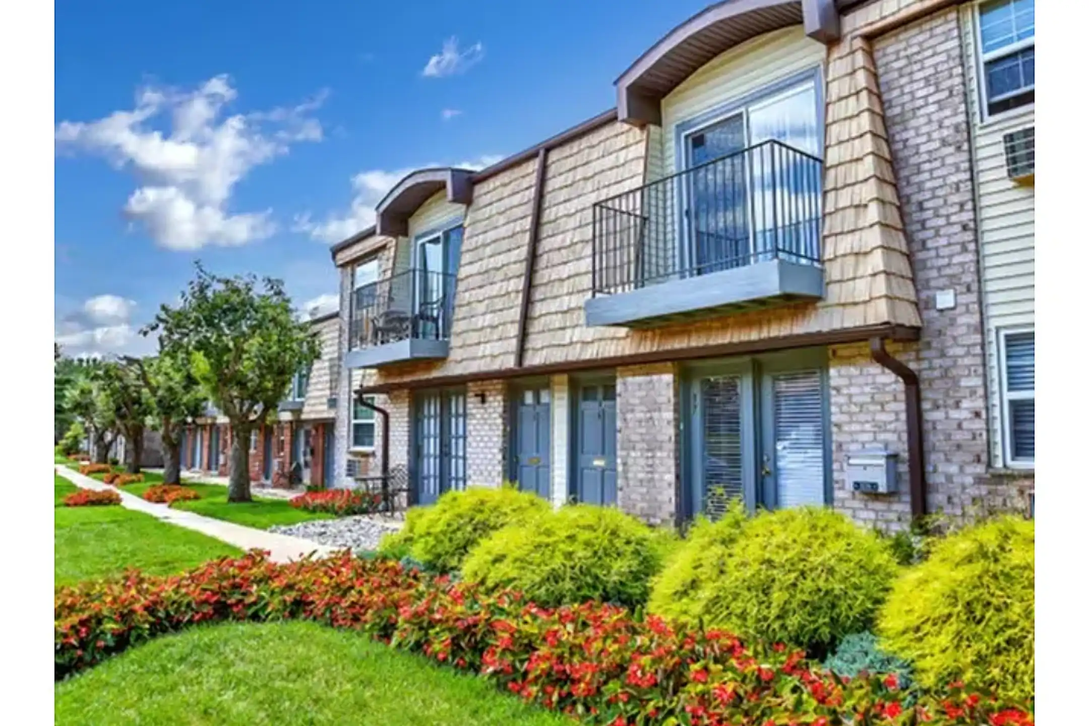 Cedar Brook Apartments - Pine Hill, NJ 08021 | ApartmentGuide.com