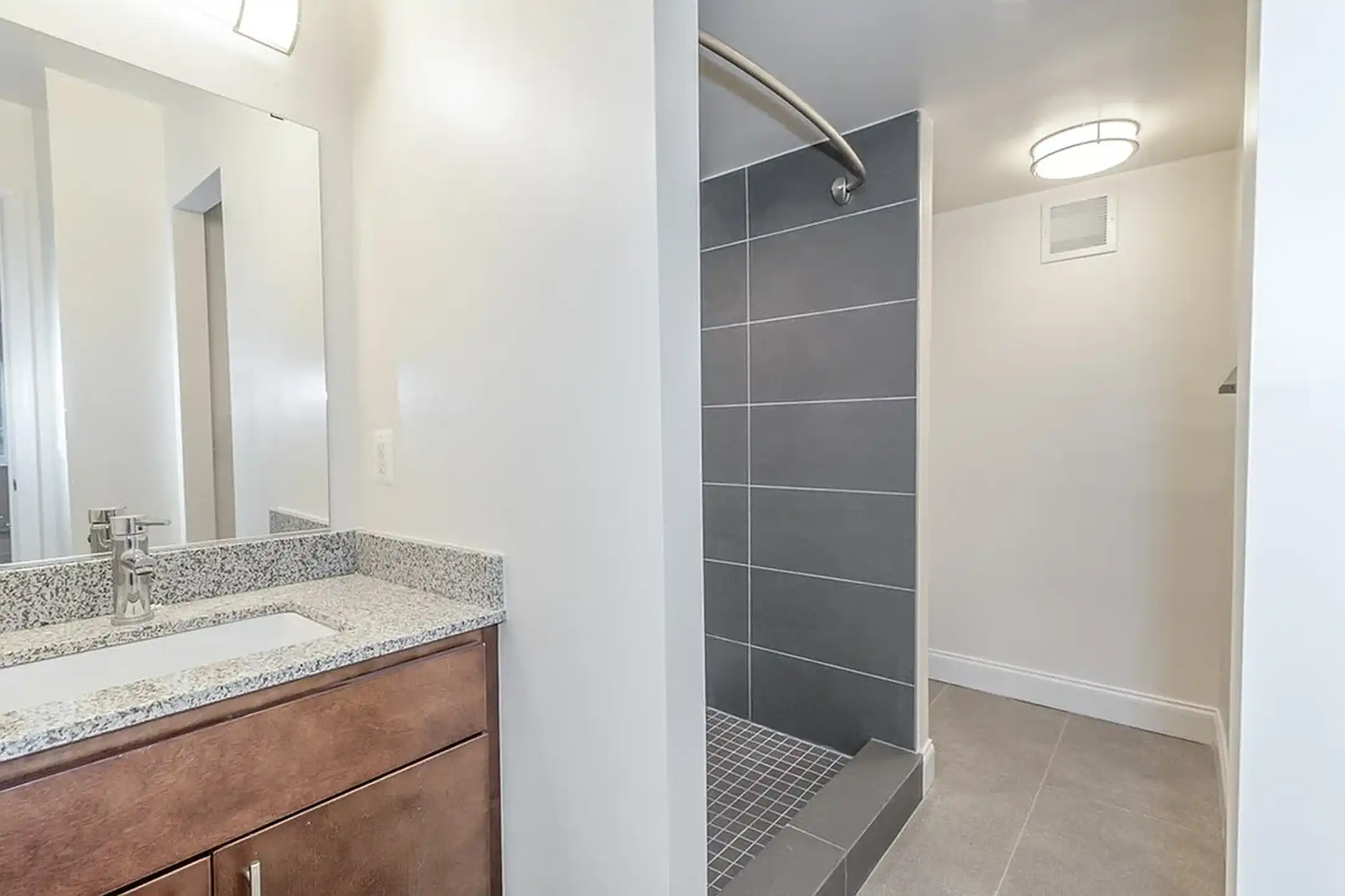 The Falls at Roland Park - Baltimore, MD 21210 | ApartmentGuide.com