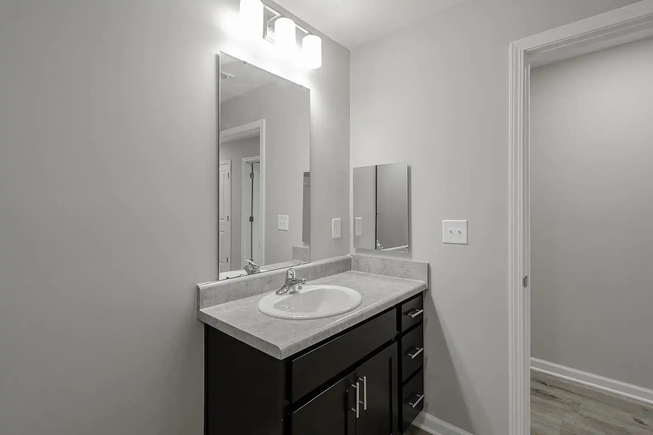 Benton Crossing - Columbia, SC 29201 | ApartmentGuide.com