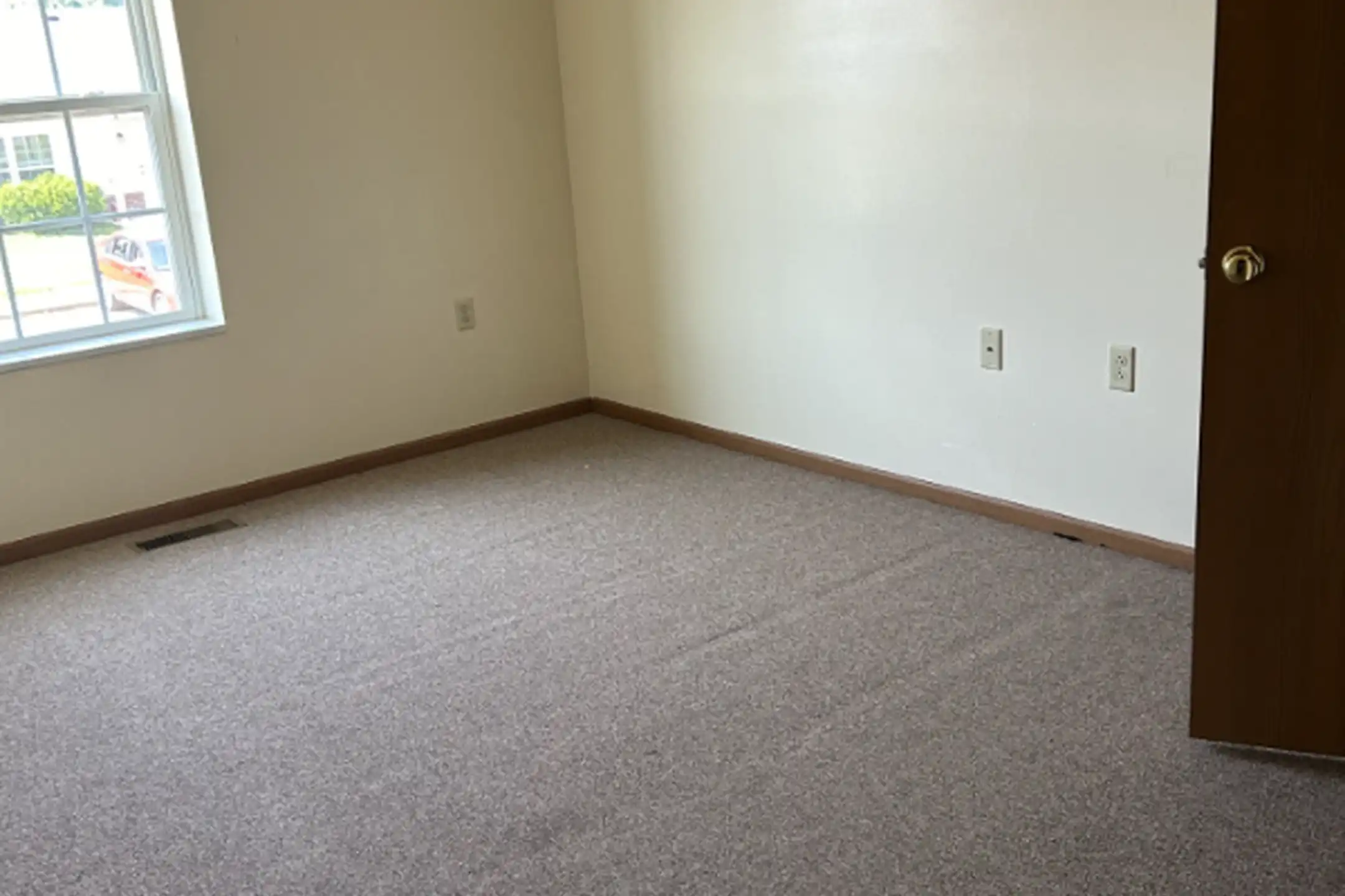 100 Mineral Manor Way unit 02 - Parkersburg, WV 26101 | ApartmentGuide.com