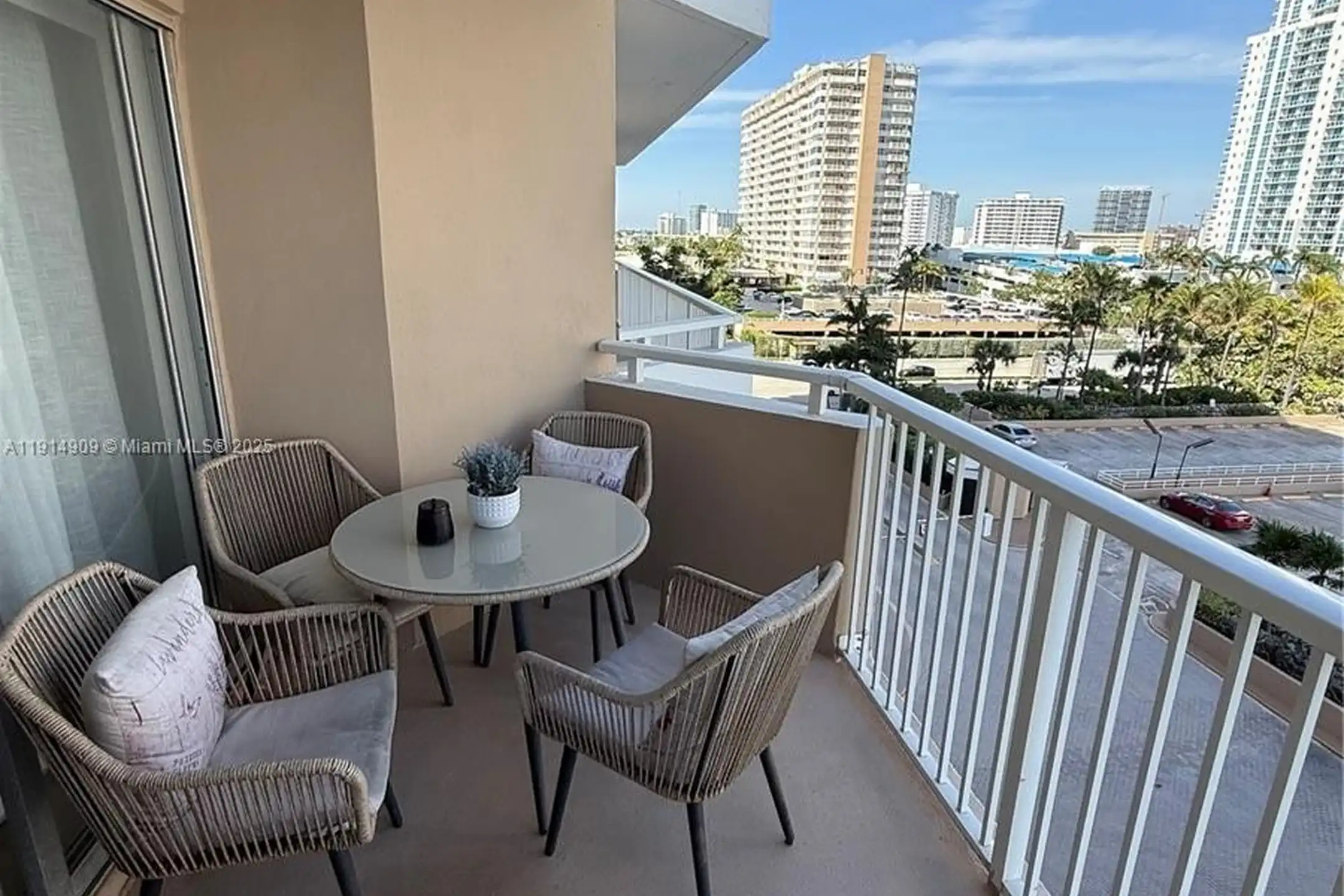 1980 S Ocean Dr #5B - Hallandale Beach, FL 33009 | ApartmentGuide.com