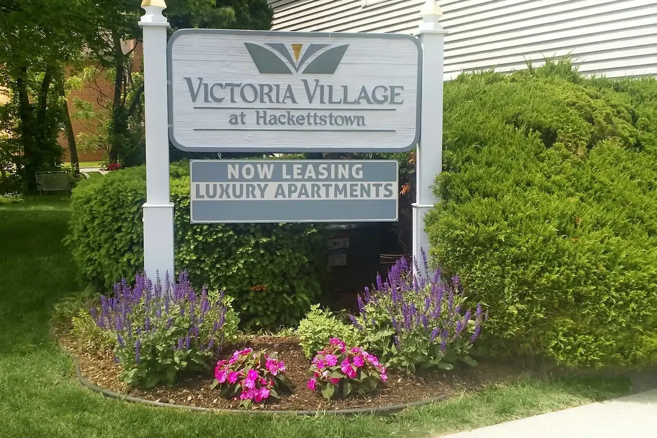 Victoria Village Apartments - Hackettstown, NJ 07840 | ApartmentGuide.com