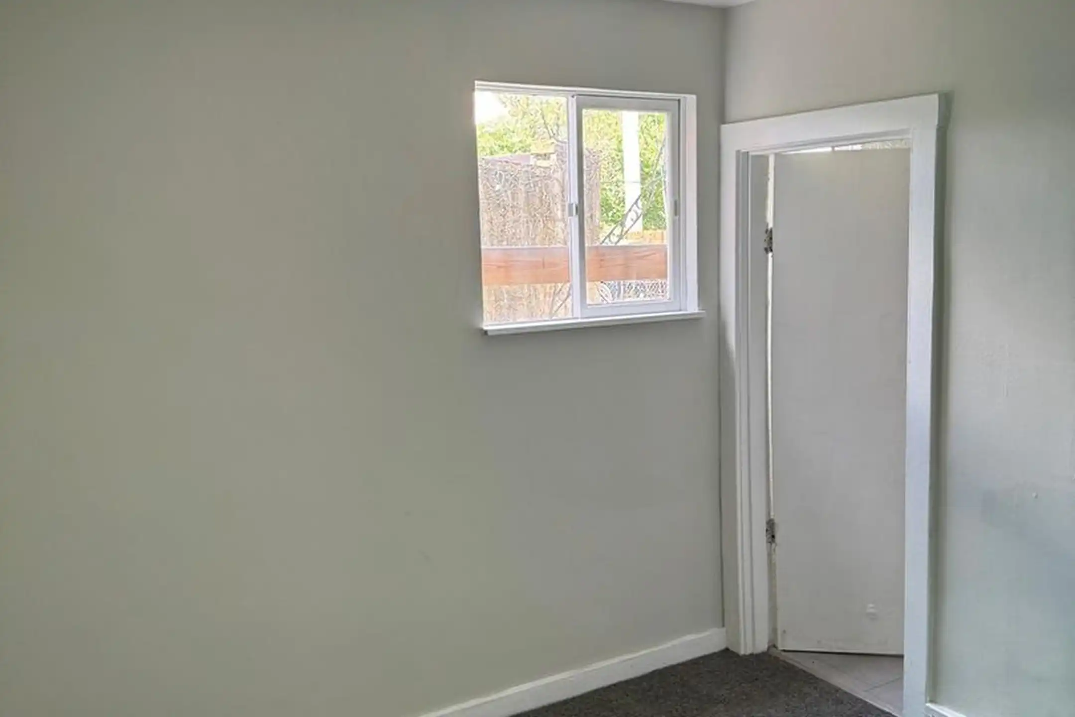 2050 Monongahela Ave unit Unit 1 - Pittsburgh, PA 15218 ...