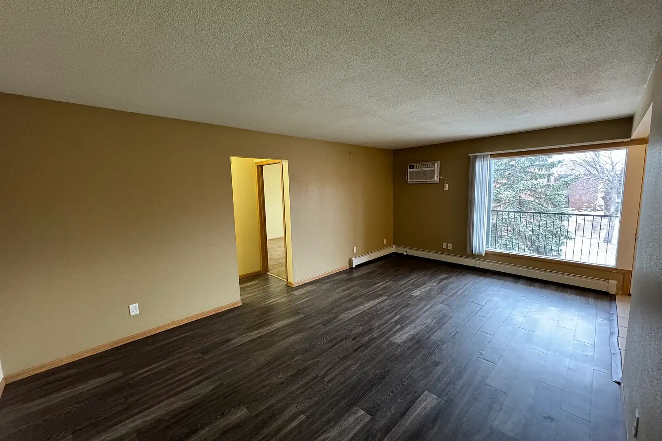 Gateway Commons - Brooklyn Center, MN 55430 | ApartmentGuide.com