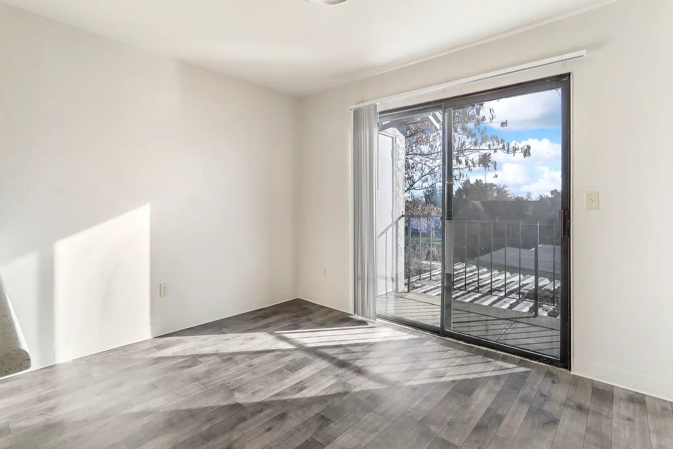 Avalon Place - Manteca, CA 95336 | ApartmentGuide.com