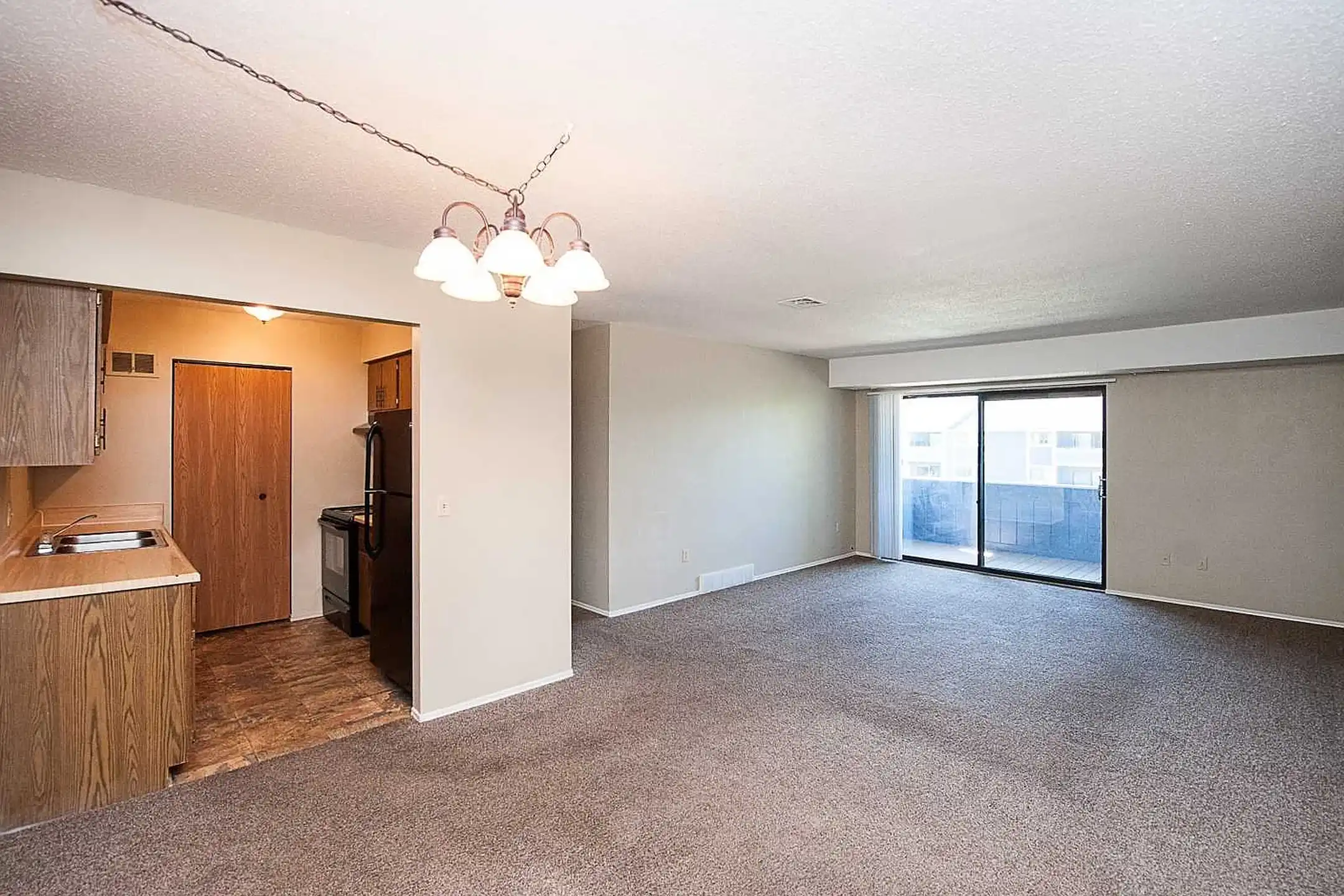 Beacon Point Apartments - Toledo, OH 43614 | ApartmentGuide.com