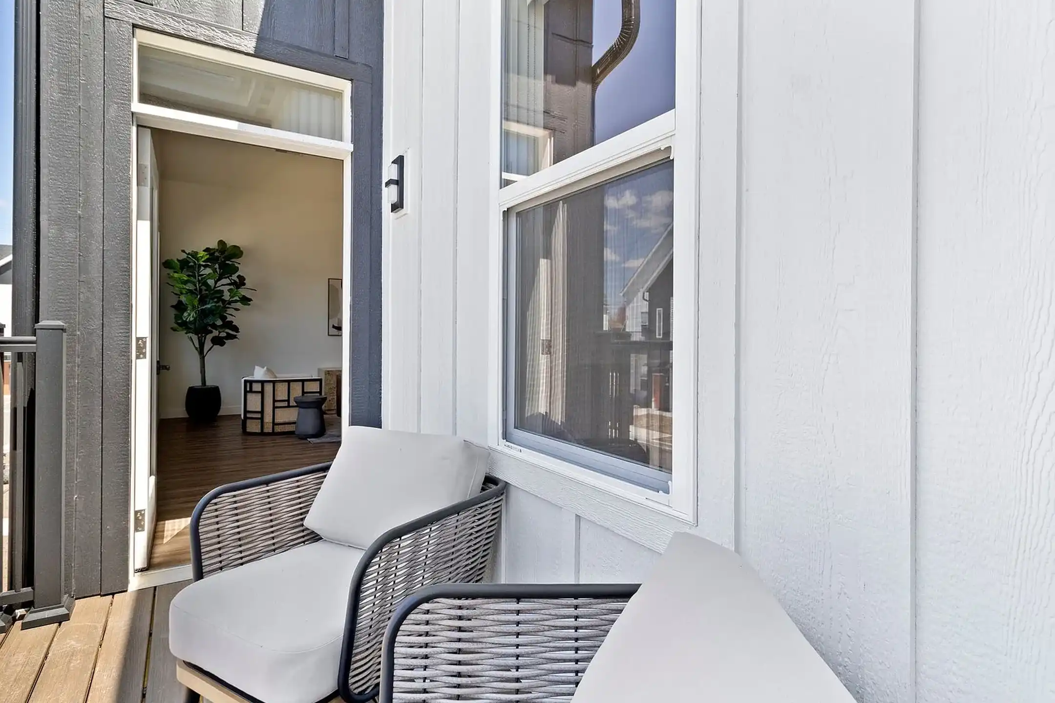 The Emree - West Bend, WI 53095 | ApartmentGuide.com