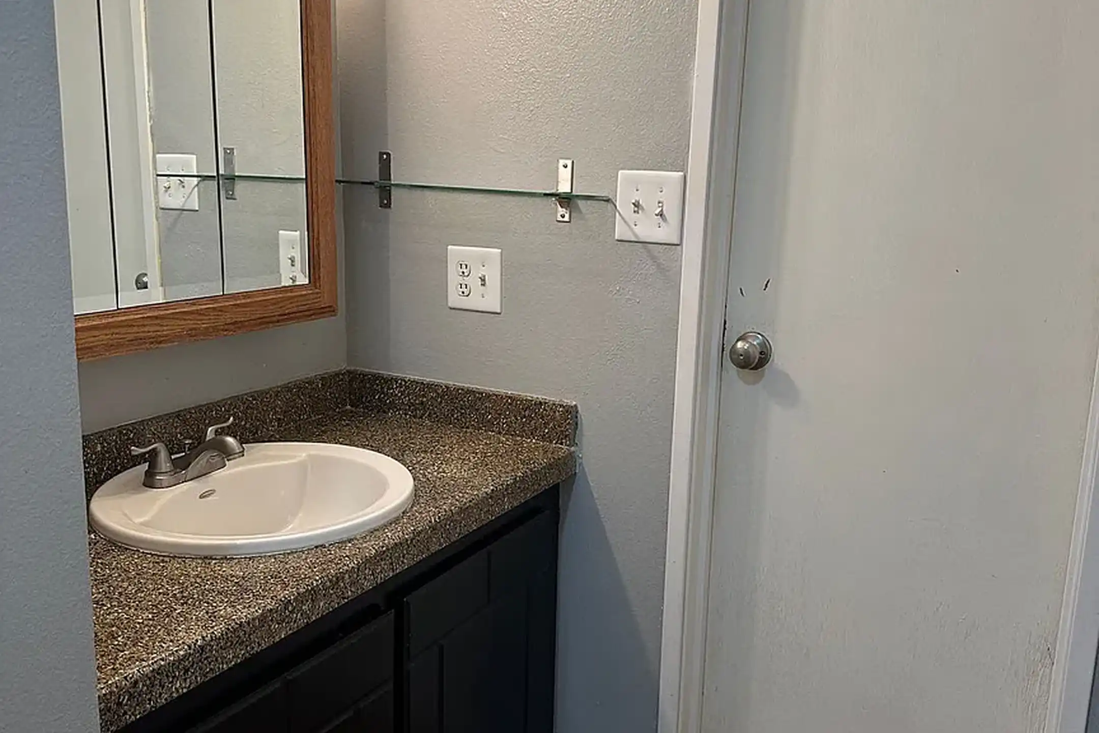 Crestview Apartments - Arvada, CO 80004 | ApartmentGuide.com