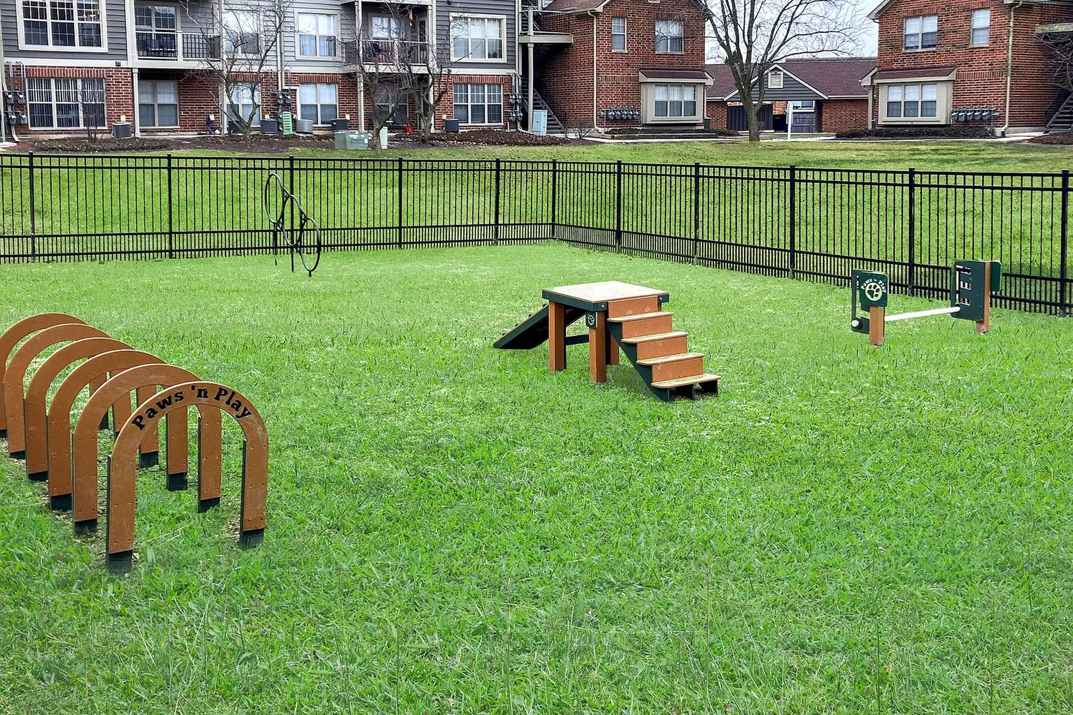 Green Trails Apartments - Lisle, IL 60532 | ApartmentGuide.com