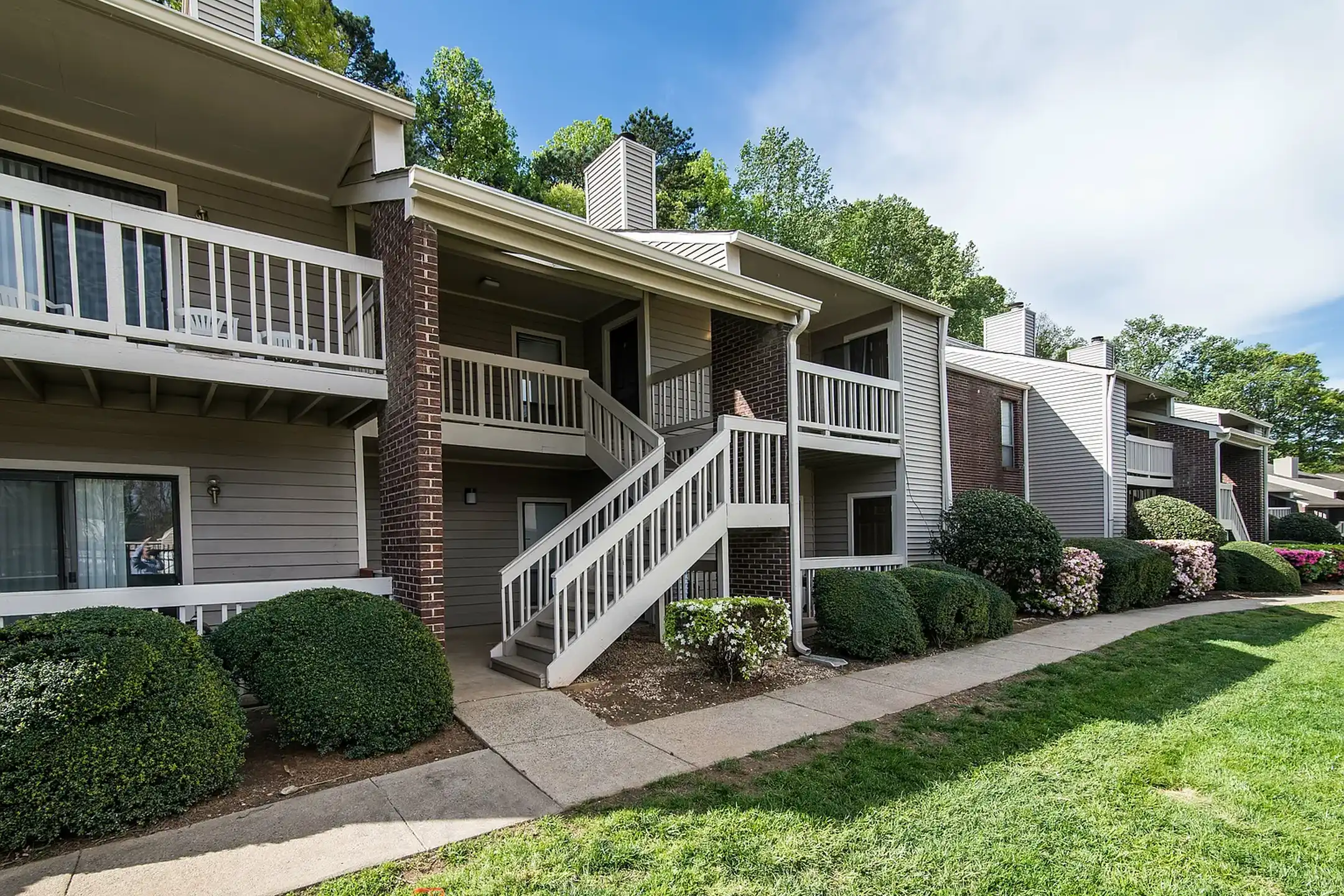 Devonwood Apartment Homes - Charlotte, NC 28212 | ApartmentGuide.com