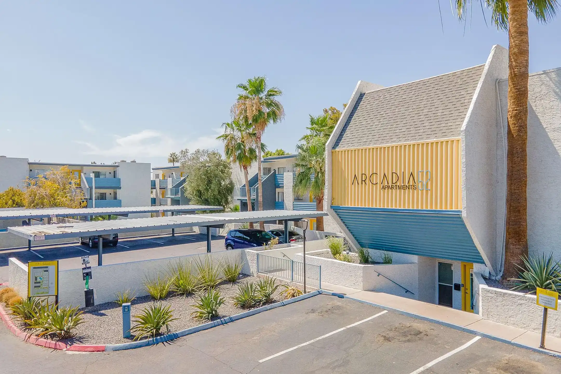 Arcadia 52 - Phoenix, AZ 85018 | ApartmentGuide.com