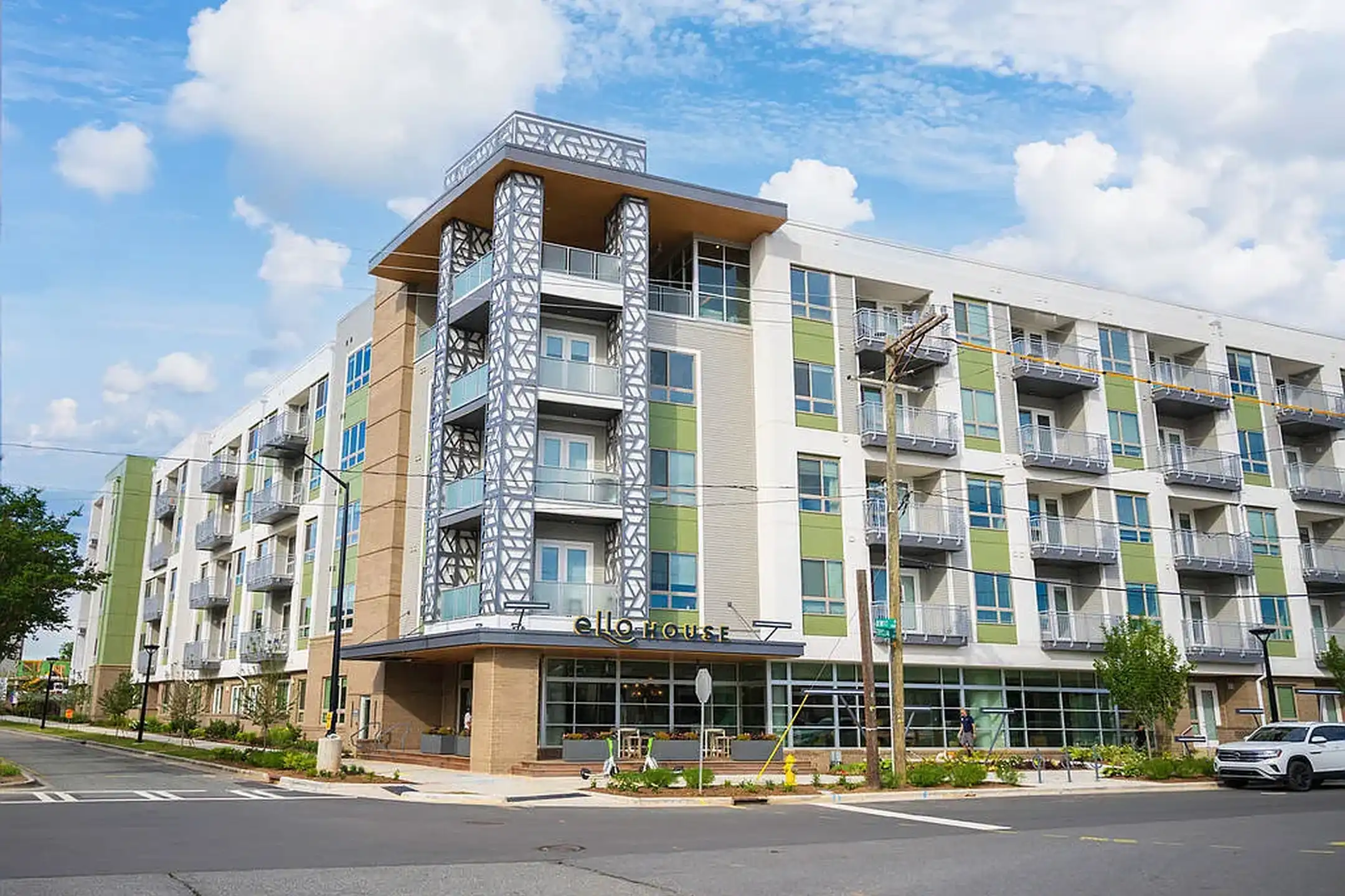 Ello House - Charlotte, NC 28217 | ApartmentGuide.com