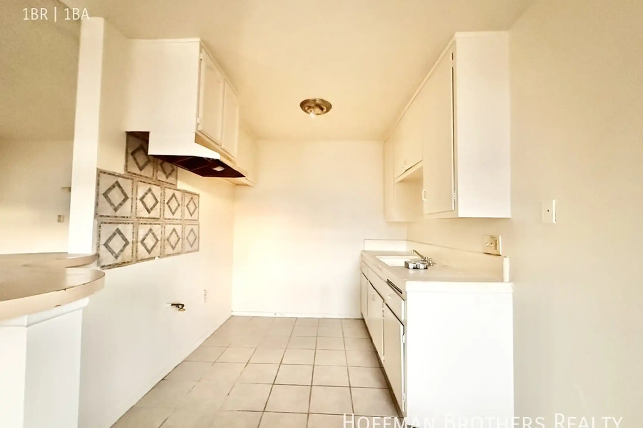 1339 W 109th St unit 1 - Los Angeles, CA 90044 | ApartmentGuide.com