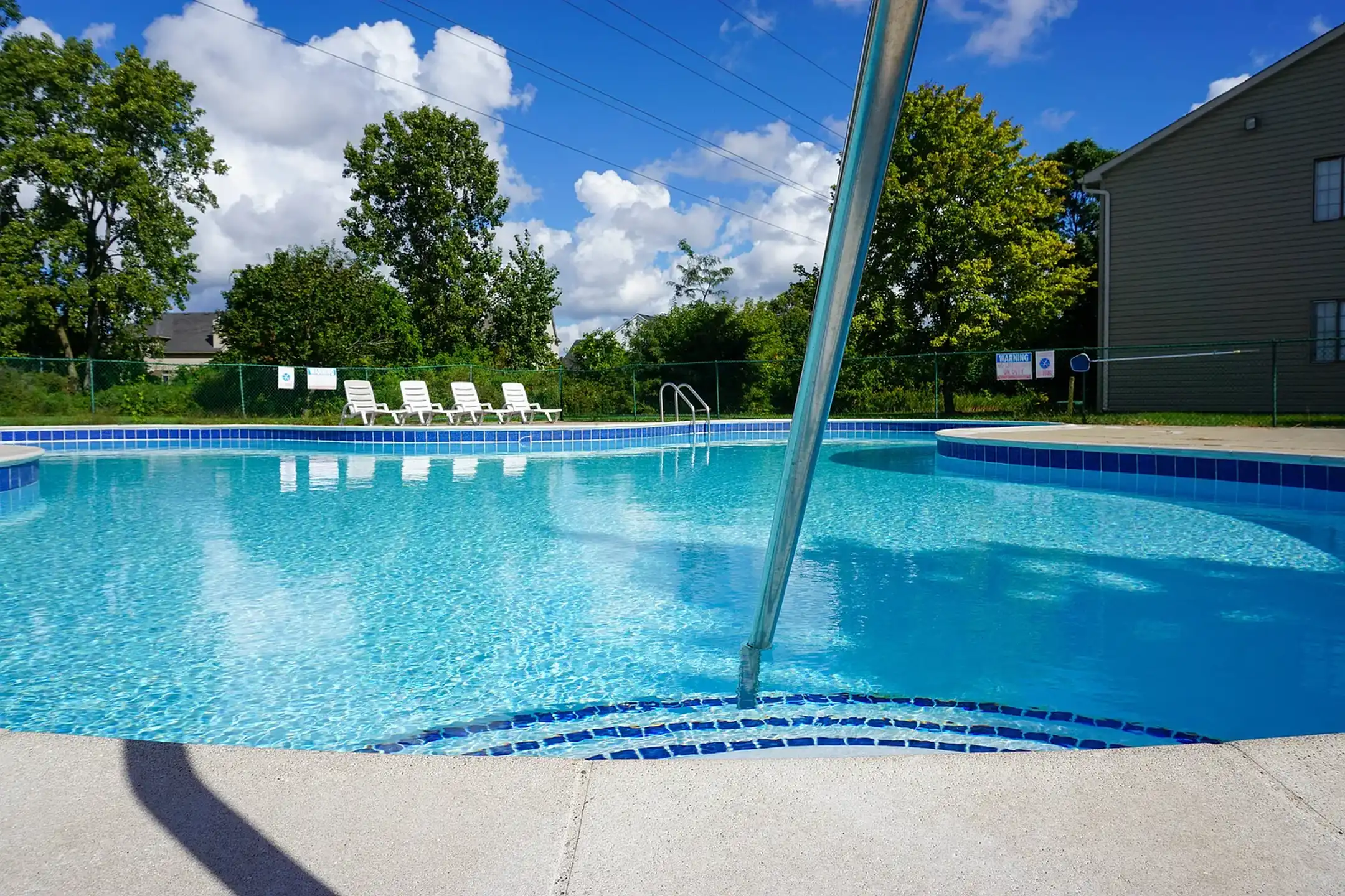 Garfield Commons - Clinton Township, MI 48038 | ApartmentGuide.com