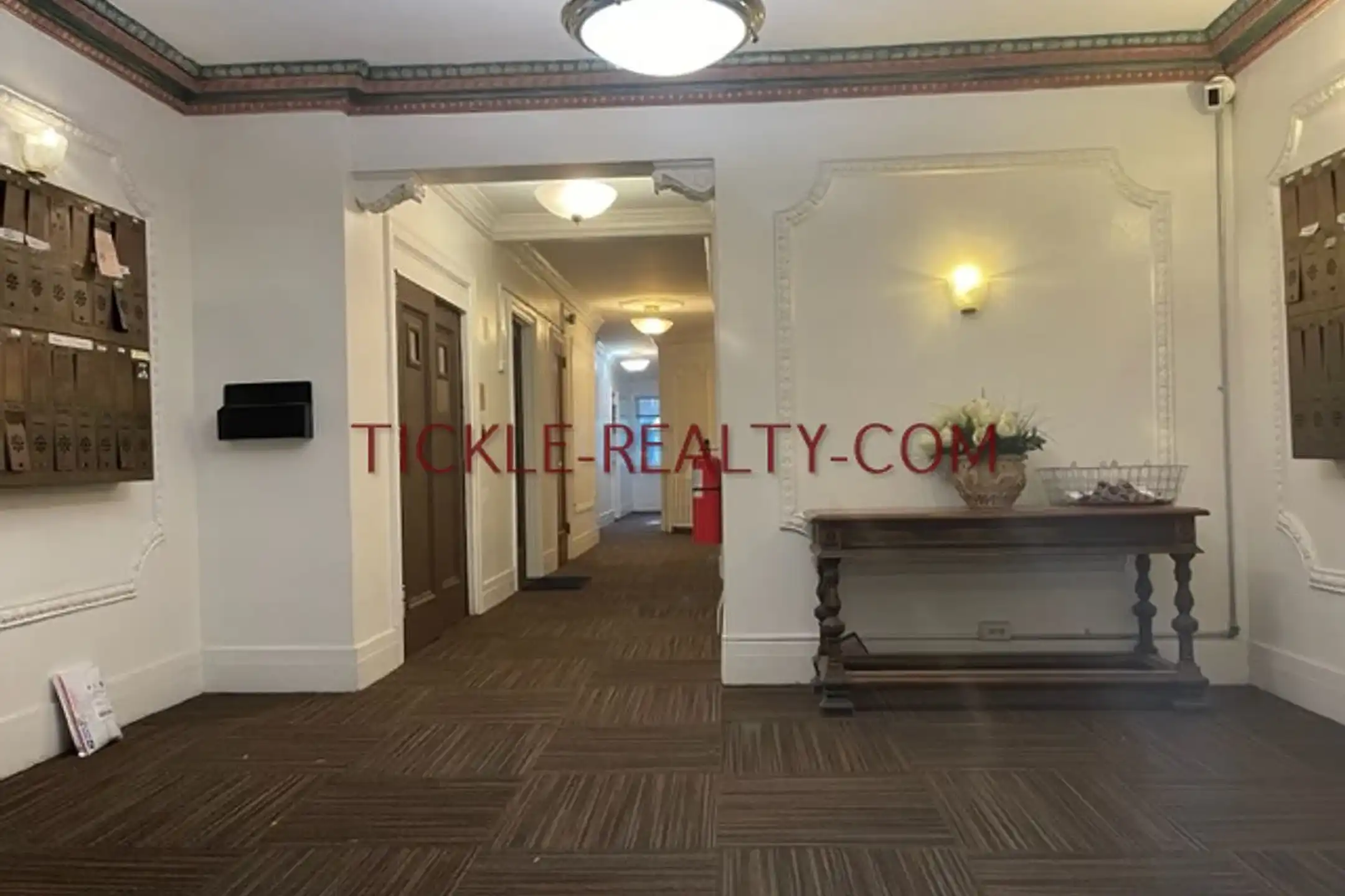 The Benson Apartment Building - Rochester, NY 14607 | ApartmentGuide.com
