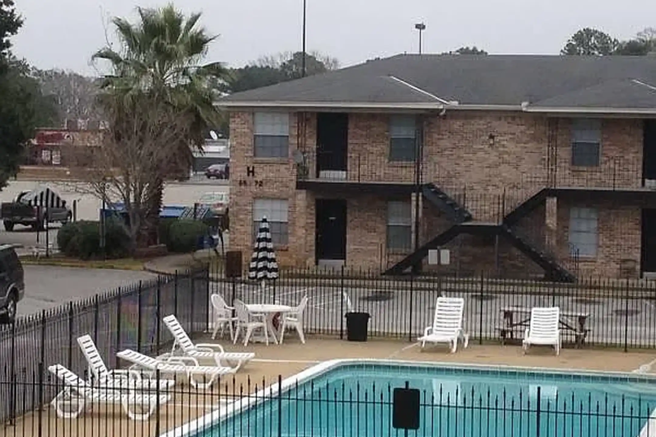 Rondo Apartments - Mobile, AL 36609 | ApartmentGuide.com