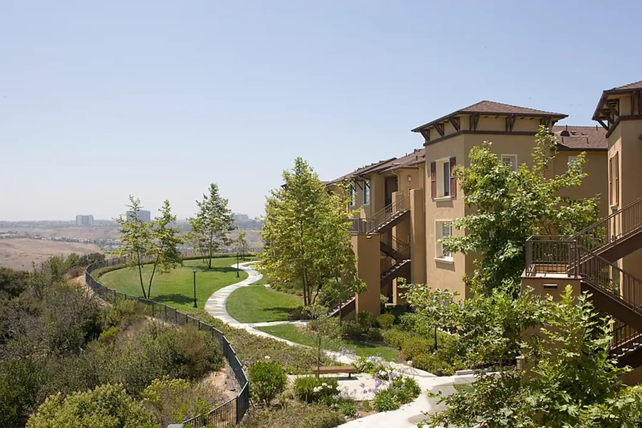 Torrey Ridge Apartment Homes - San Diego, CA 92130 | ApartmentGuide.com