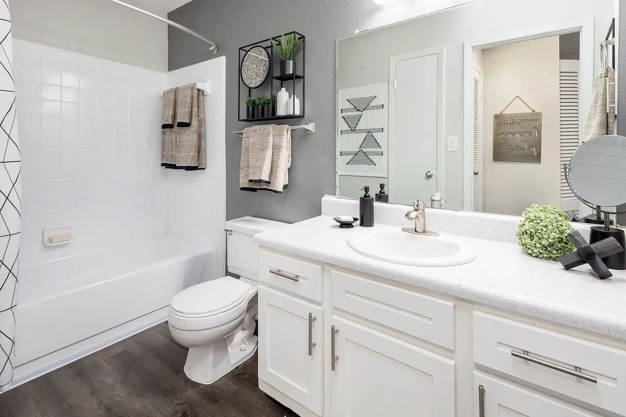 Compass - Melbourne, FL 32901 | ApartmentGuide.com