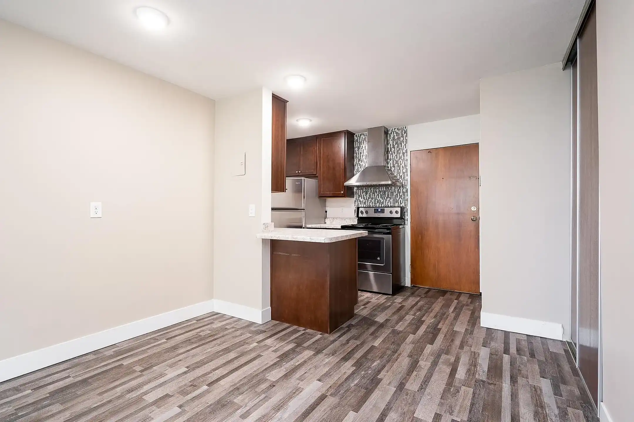 RIVERSIDE FLATS - Minneapolis, MN 55406 | ApartmentGuide.com