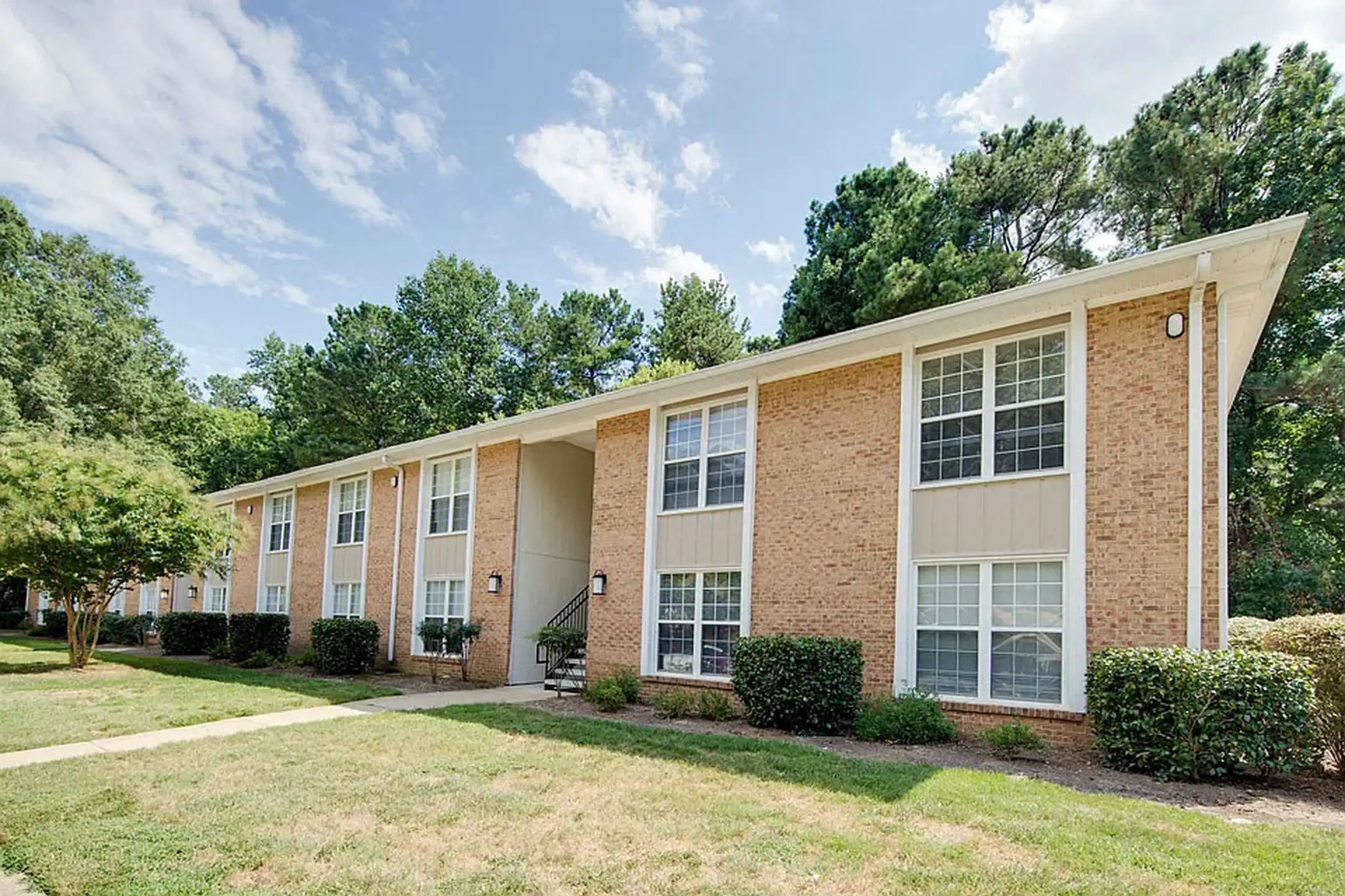 Shellbrook - Raleigh, NC 27609 | ApartmentGuide.com