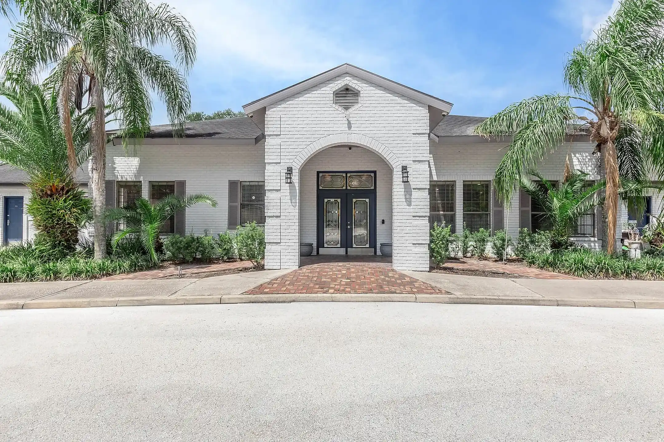 Vivo Living Jacksonville - Jacksonville, FL 32210 | ApartmentGuide.com