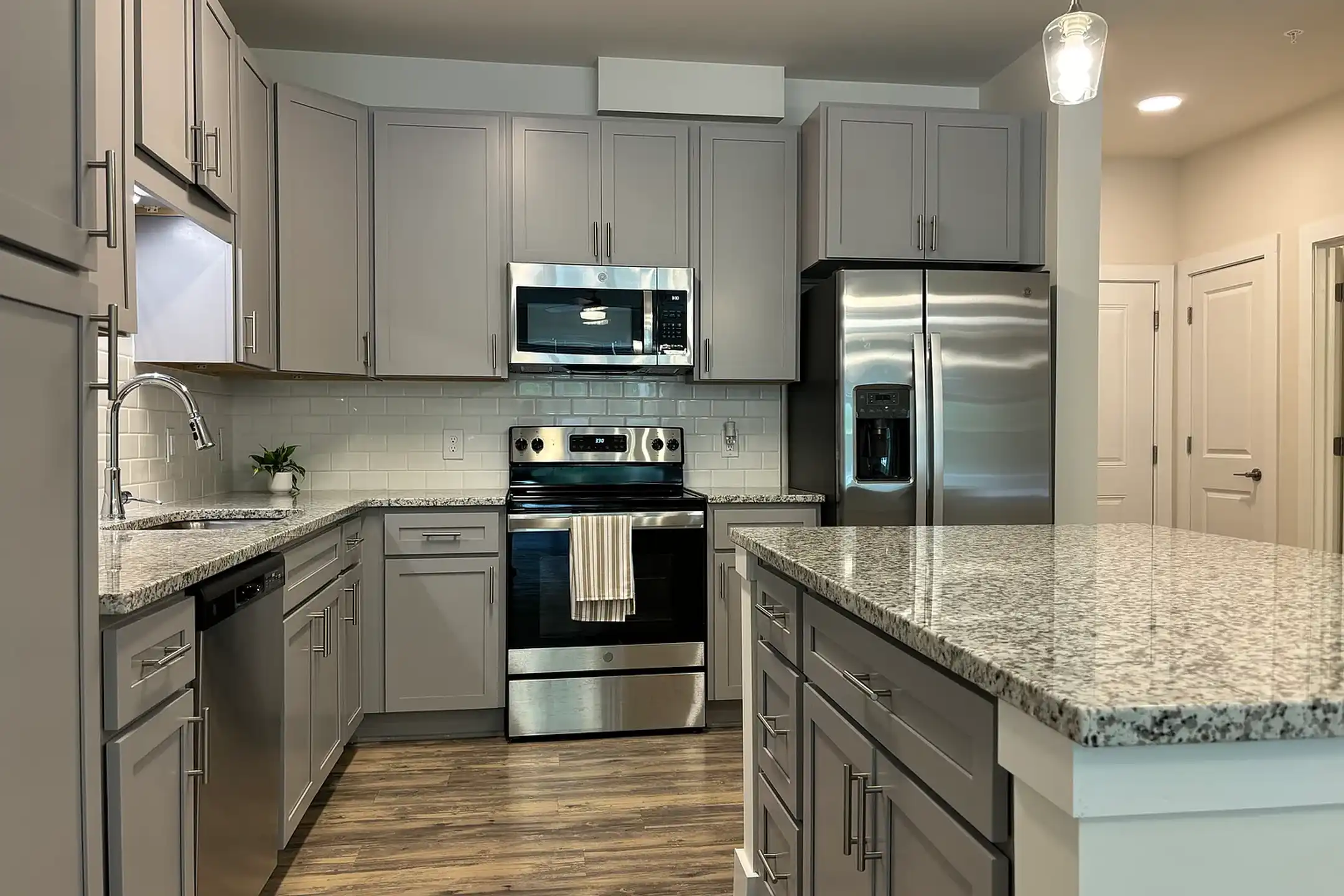 Fox Crossing Apartments at Durham - Durham, NC 27703 | ApartmentGuide.com