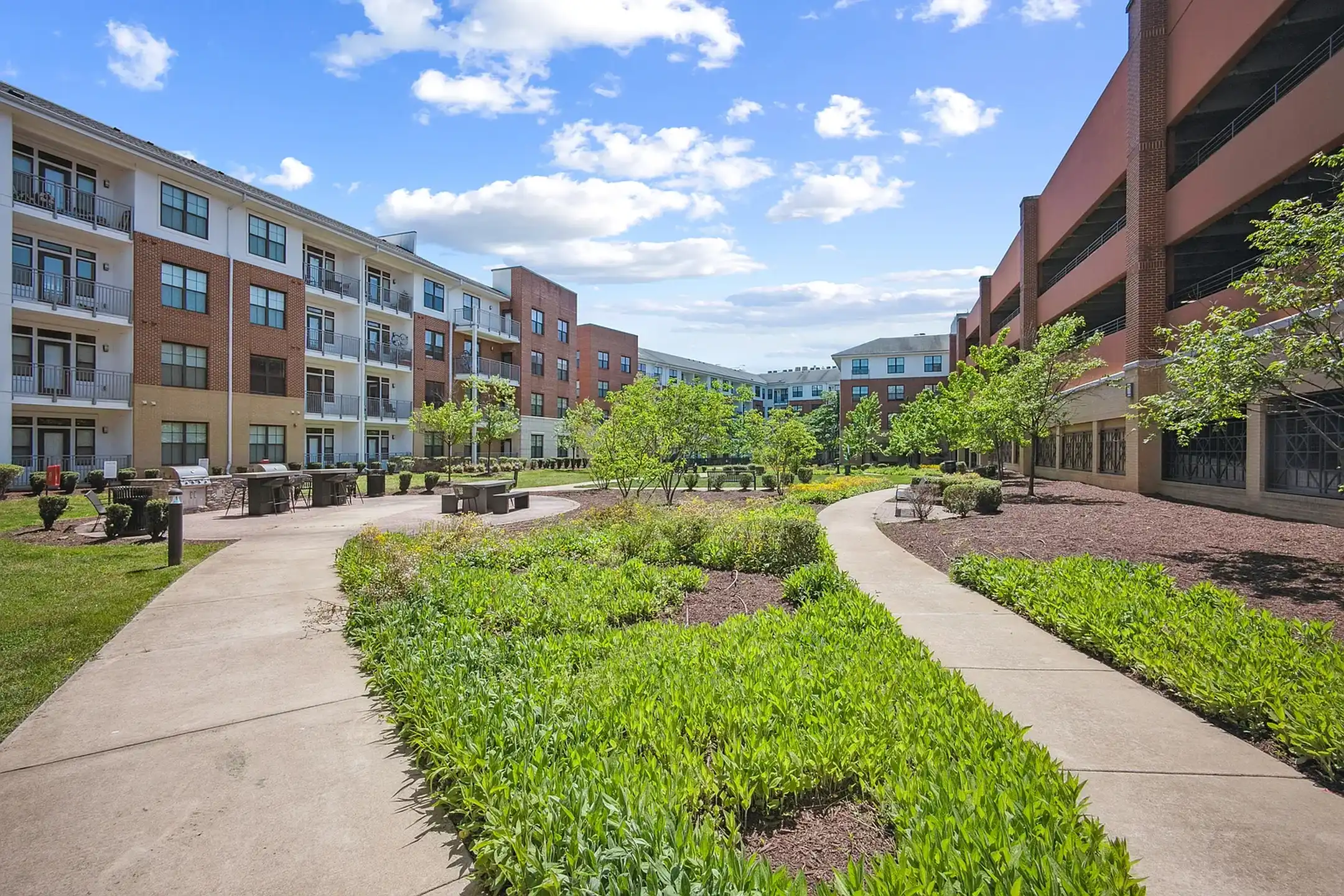 Tapestry Largo Station - Largo, MD 20774 | ApartmentGuide.com