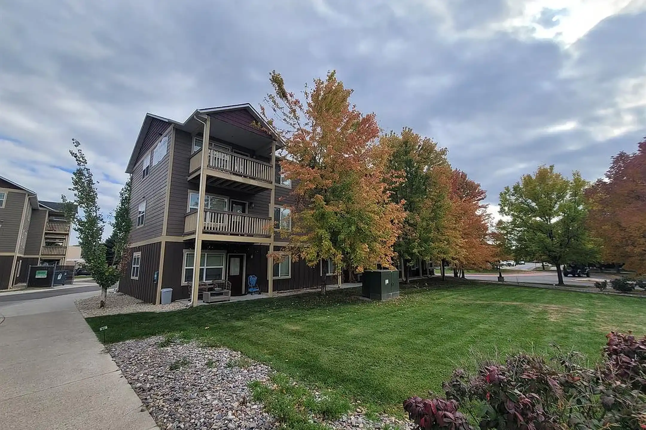 Tyson Vance Apartments - Missoula, MT 59808 | ApartmentGuide.com