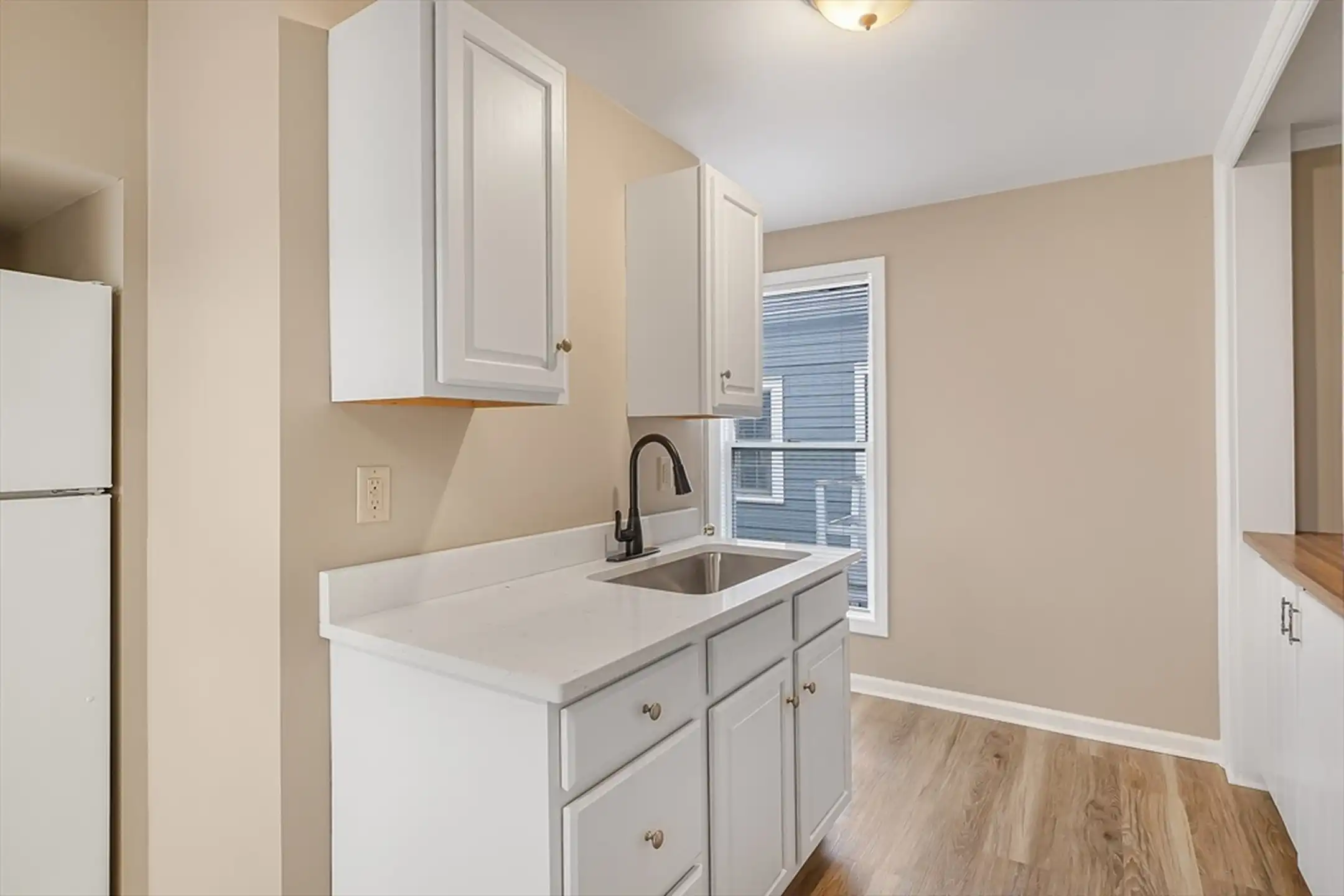 12 Franklin Ave unit 1 - Westfield, MA 01085 | ApartmentGuide.com