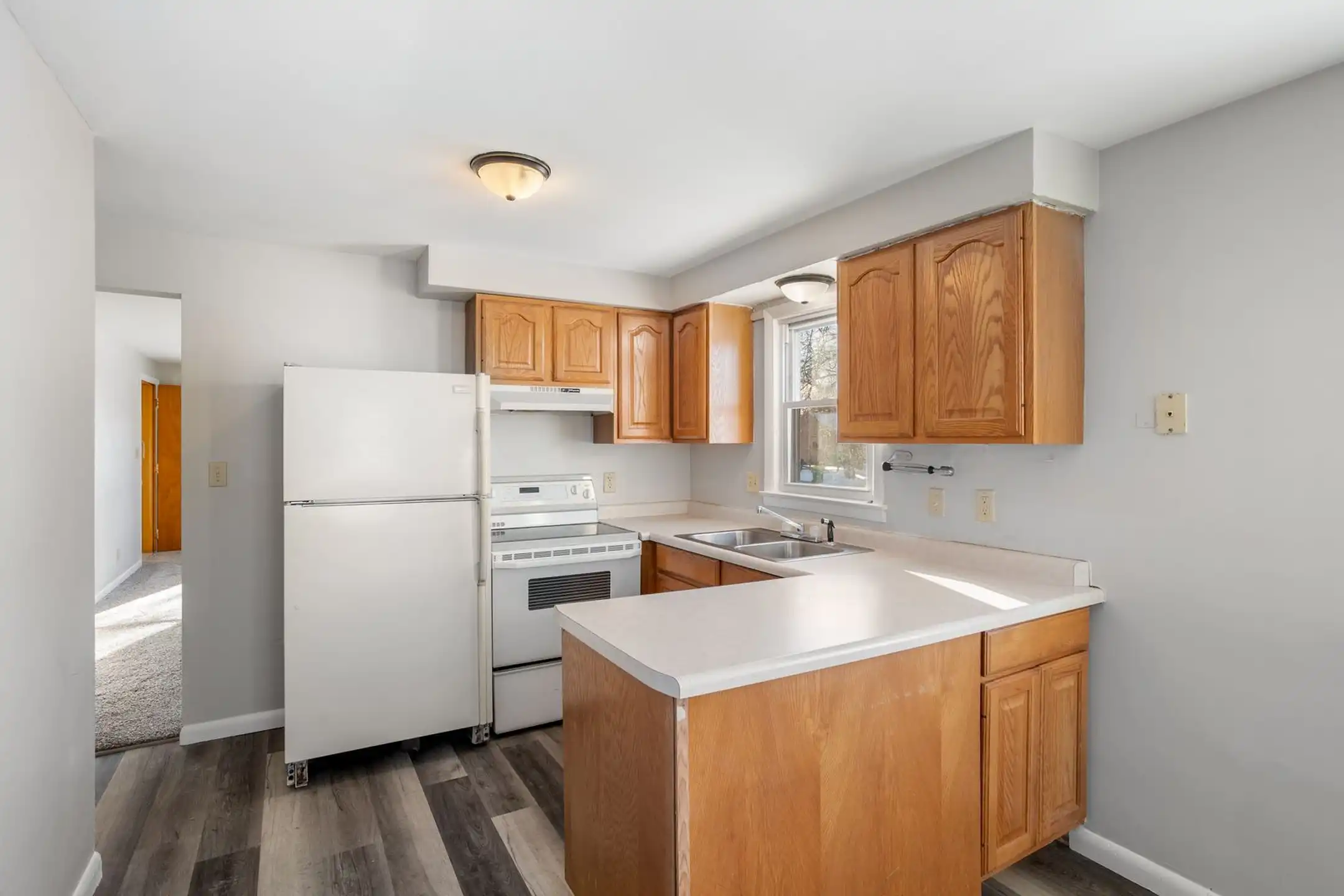 202 S Buchanan St unit 202 S. Buchanan Street - Green Bay, WI 54303 ...