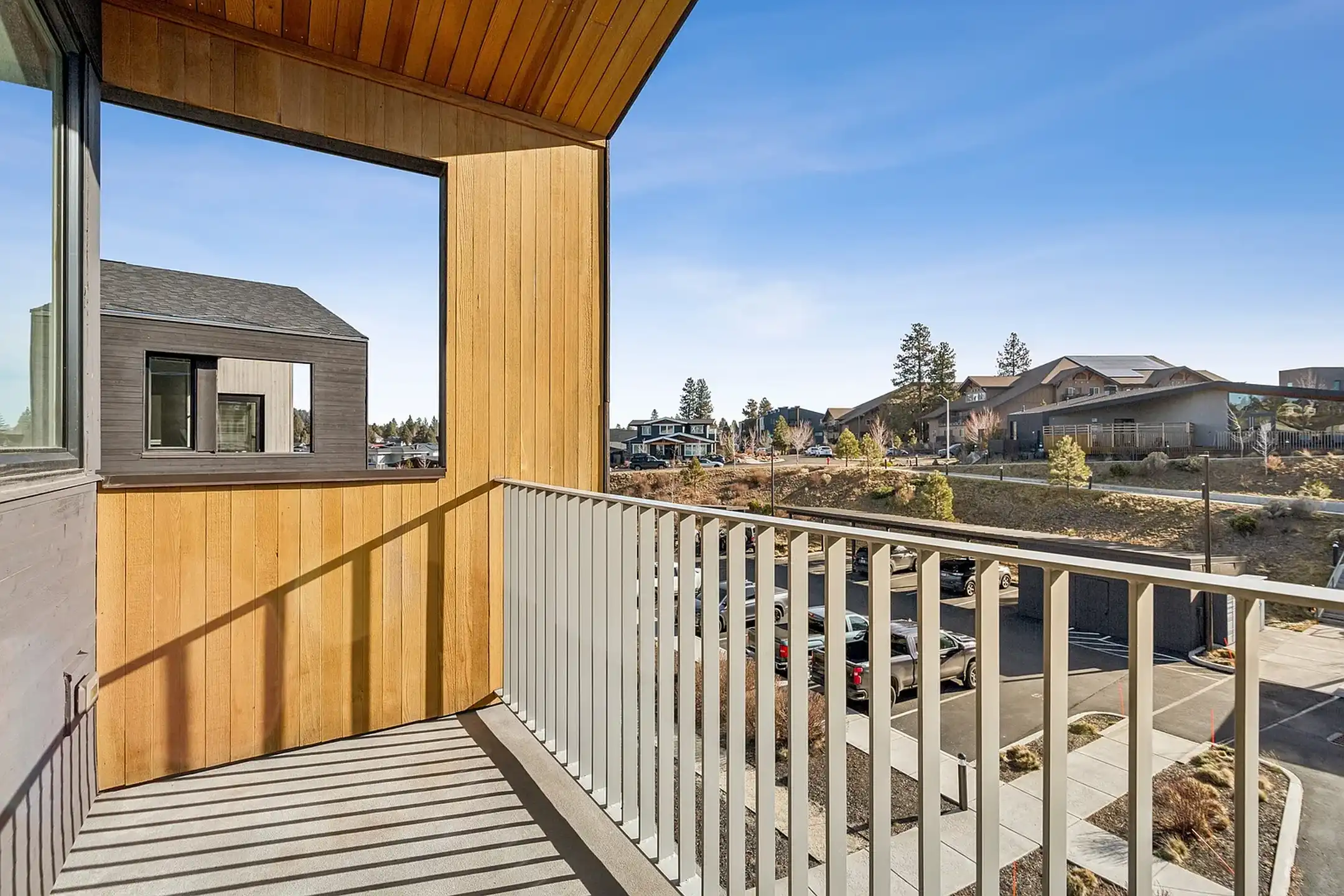 Range Apartments - Bend, OR 97703 | ApartmentGuide.com