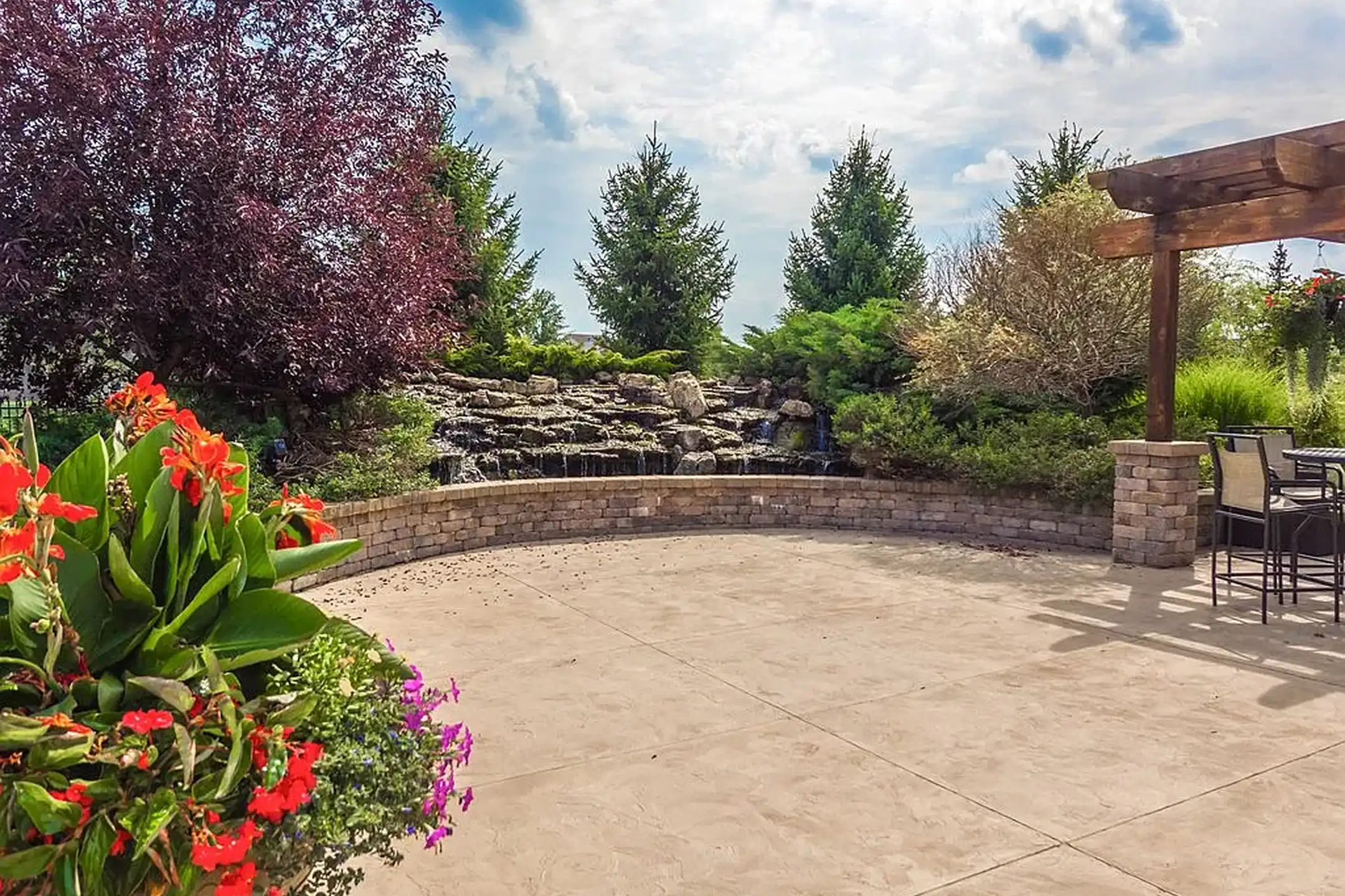 Sunblest Apartments - Fishers, IN 46038 | ApartmentGuide.com