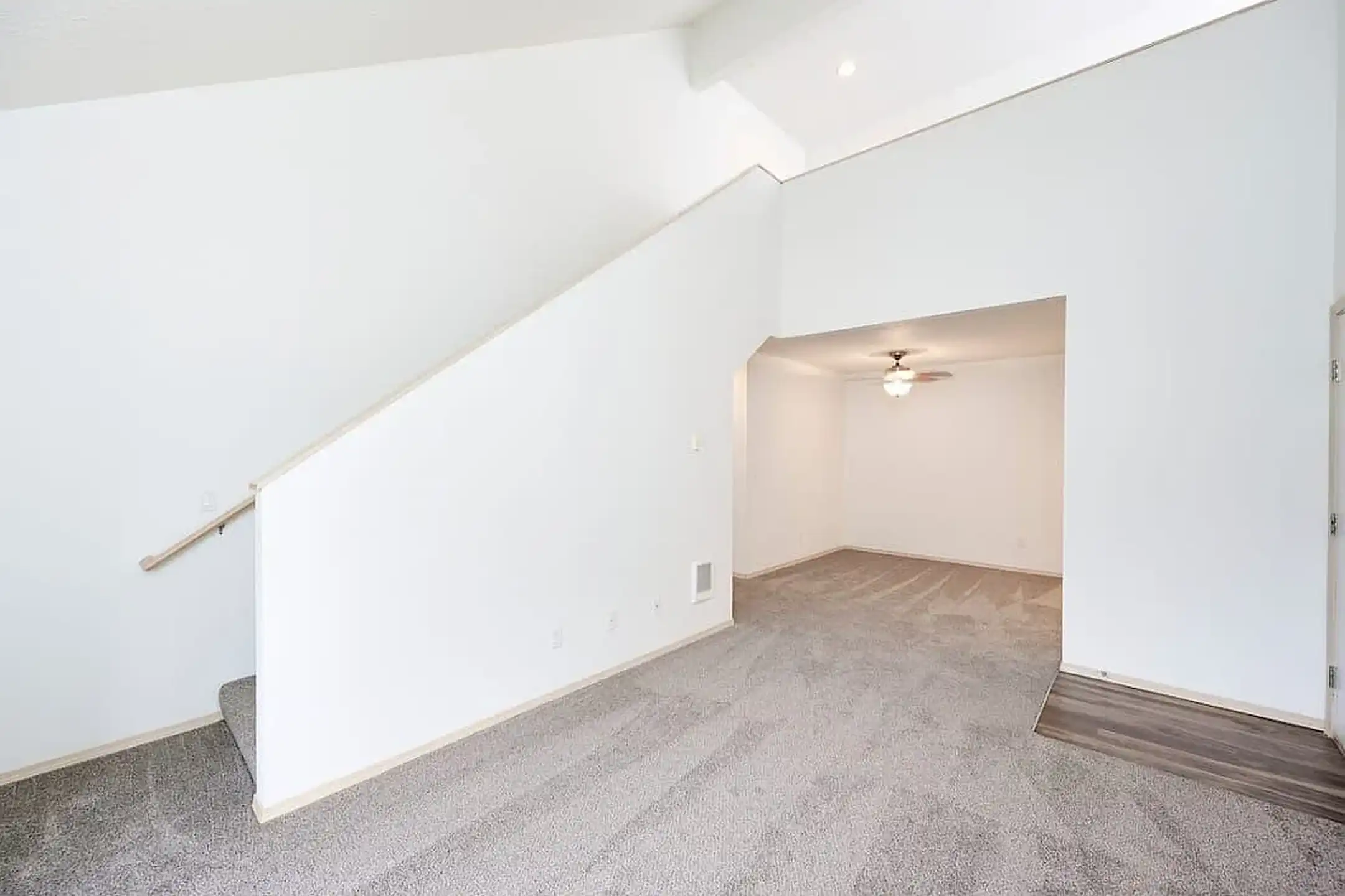 Devonwood & First Place - Battleground, WA 98604 | ApartmentGuide.com