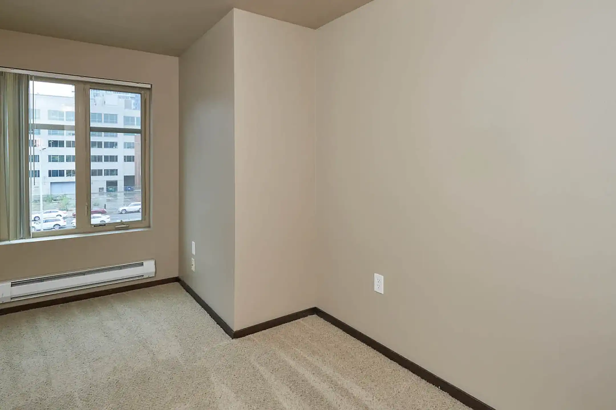 Moda - Seattle, WA 98121 | ApartmentGuide.com