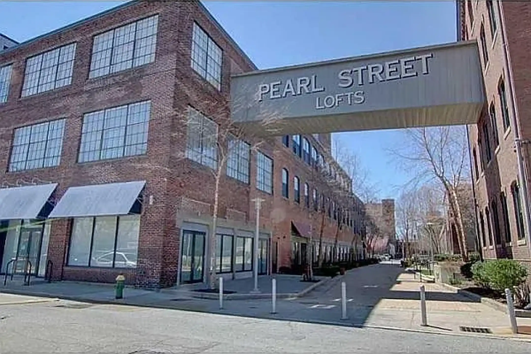 Pearl Street Lofts - Providence, RI 02907 | ApartmentGuide.com