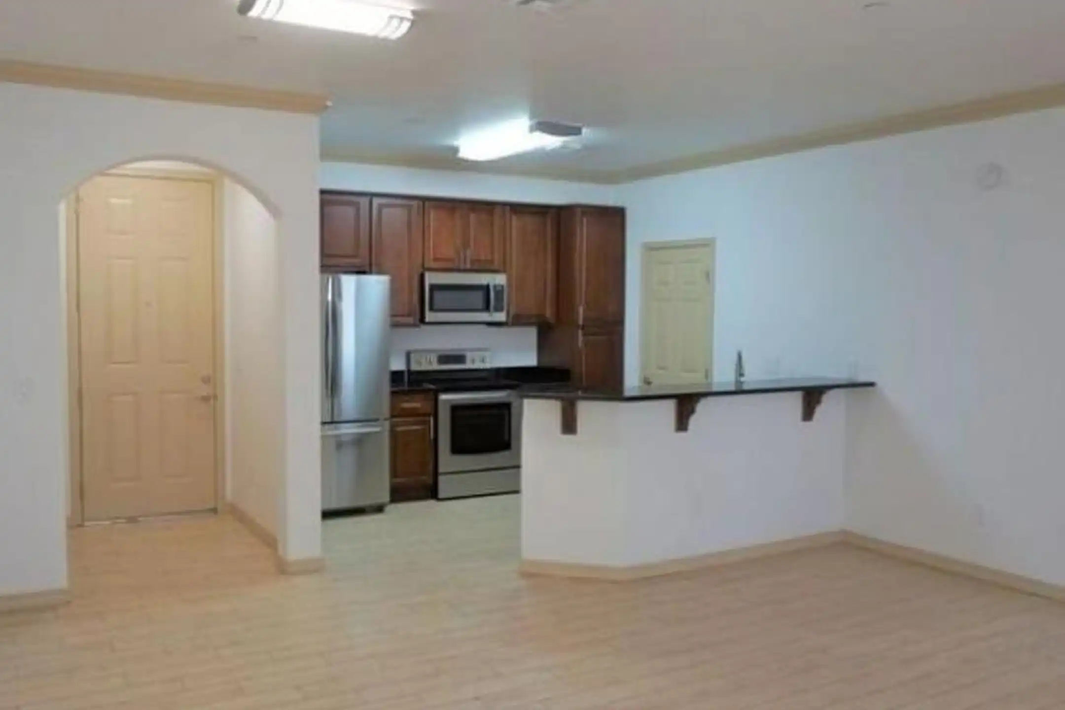 9920 W Camelback Rd - Phoenix, AZ 85037 | ApartmentGuide.com
