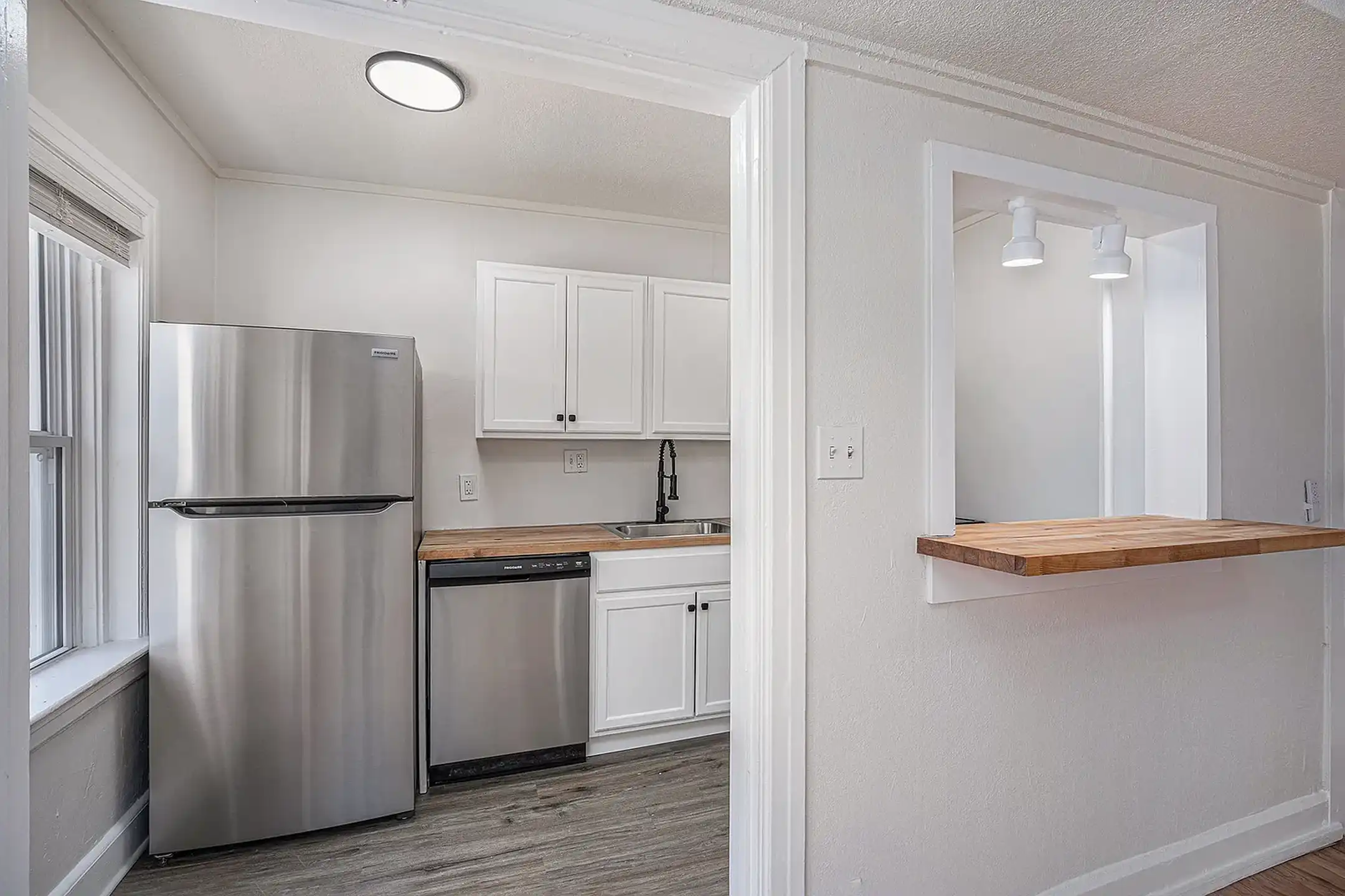 The James - Kansas City, MO 64111 | ApartmentGuide.com