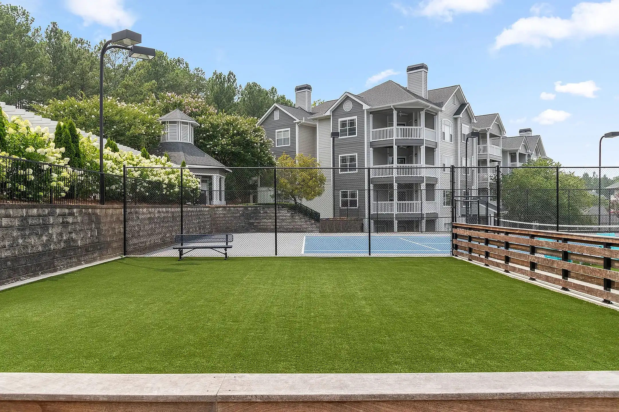 Chattahoochee Ridge - Sandy Springs, GA 30350 | ApartmentGuide.com
