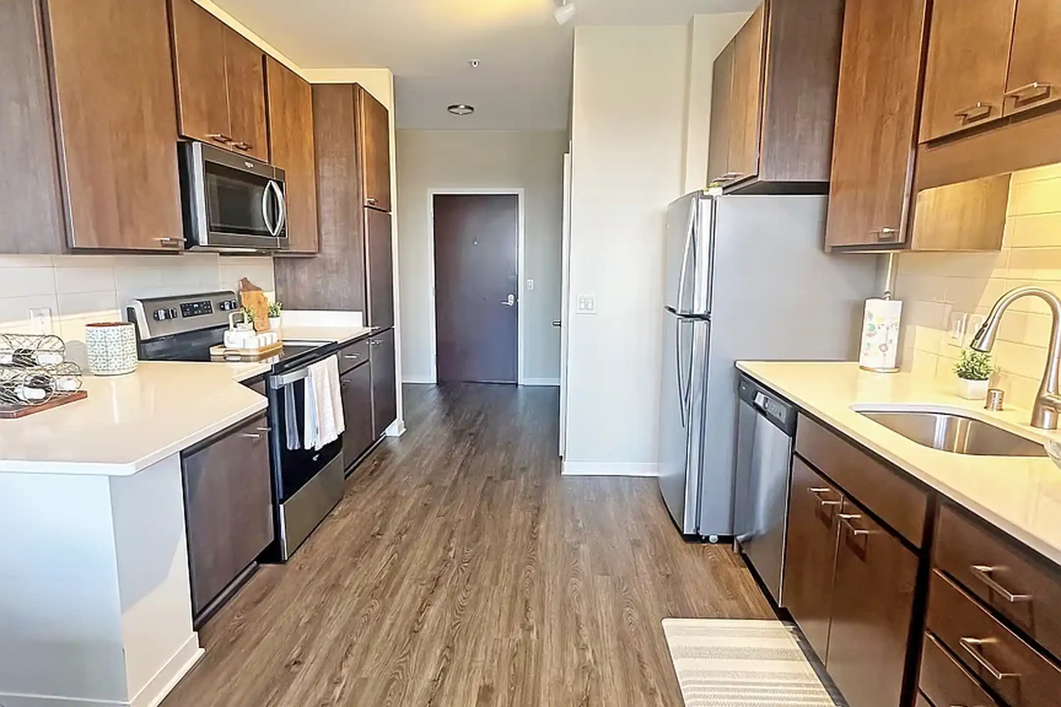 Synergy at the Mayfair - Wauwatosa, WI 53222 | ApartmentGuide.com