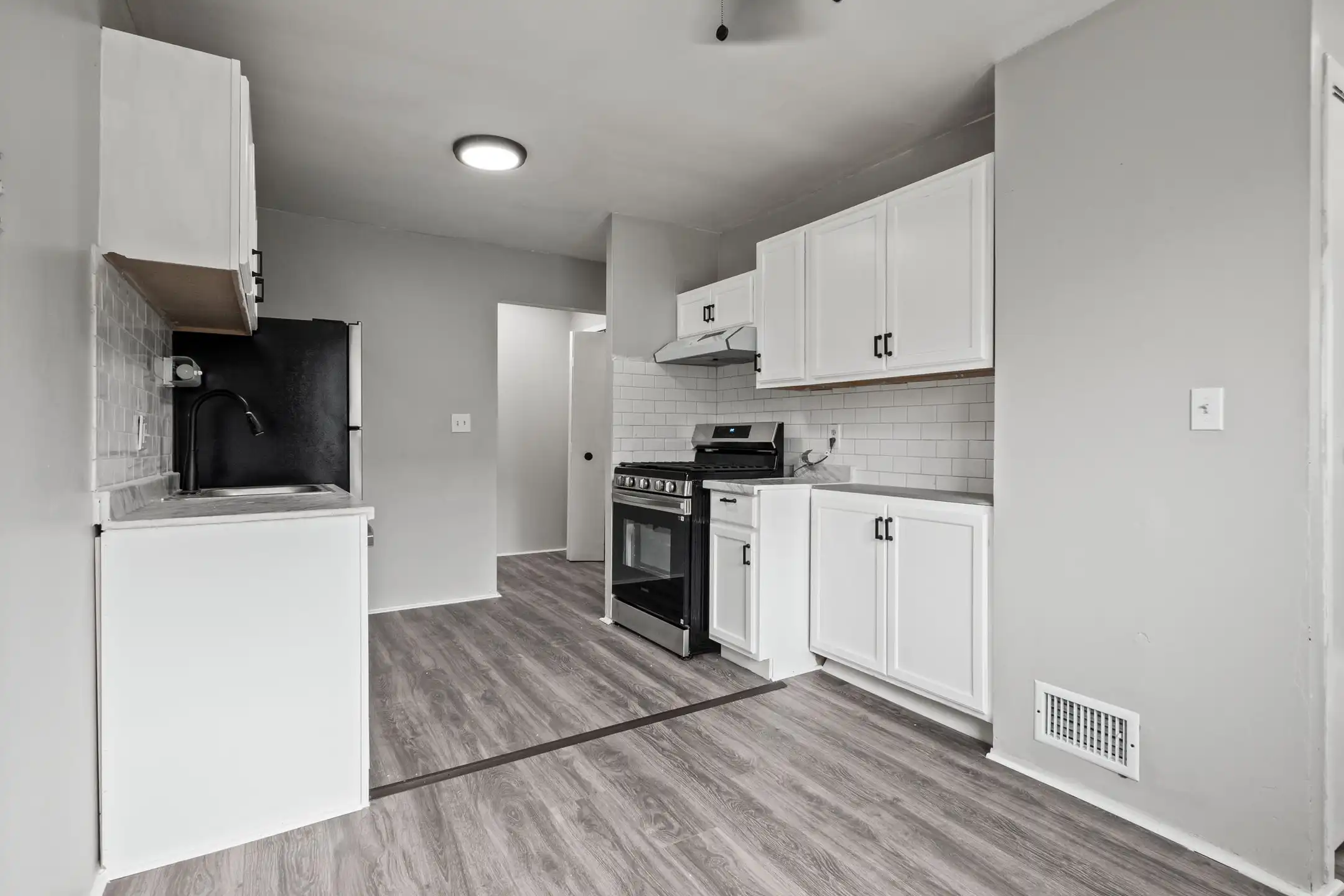 11266 Goddard Ct - Taylor, MI 48180 | ApartmentGuide.com