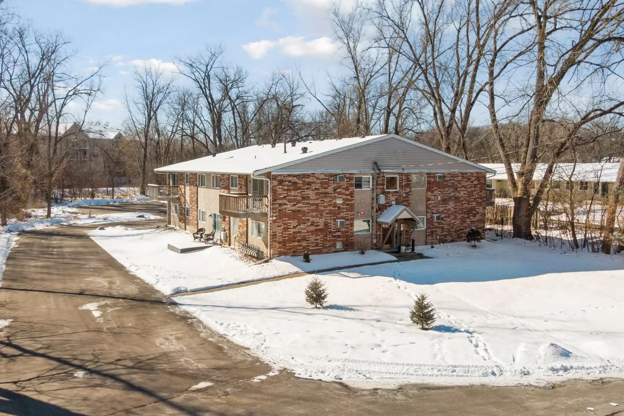 11215 12th Ave N unit 7 - Plymouth, MN 55441 | ApartmentGuide.com